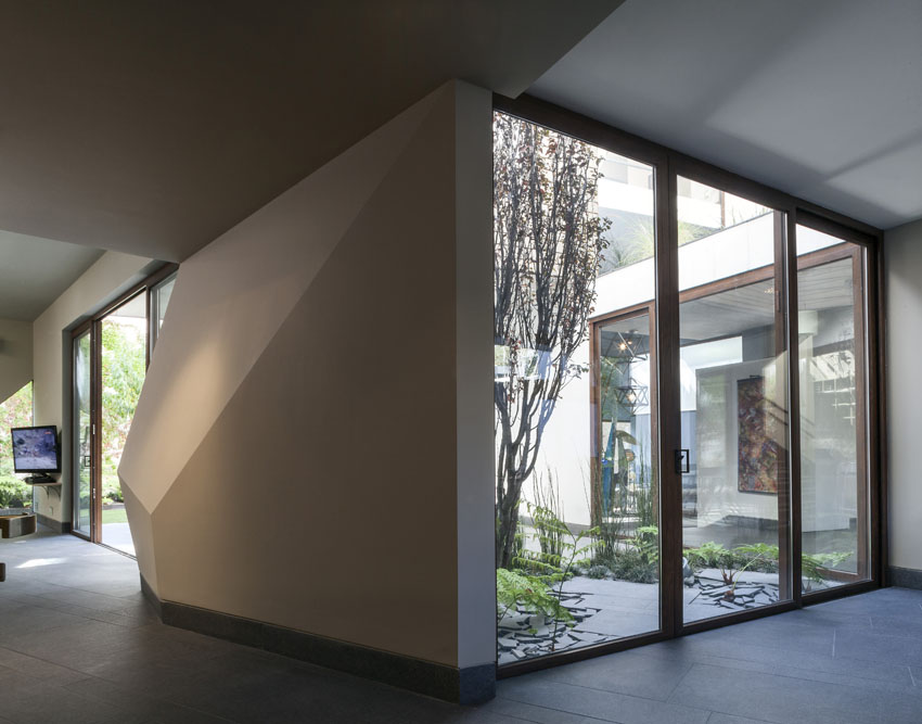 Casa Guadarrama by Mayer Hasbani - Architizer