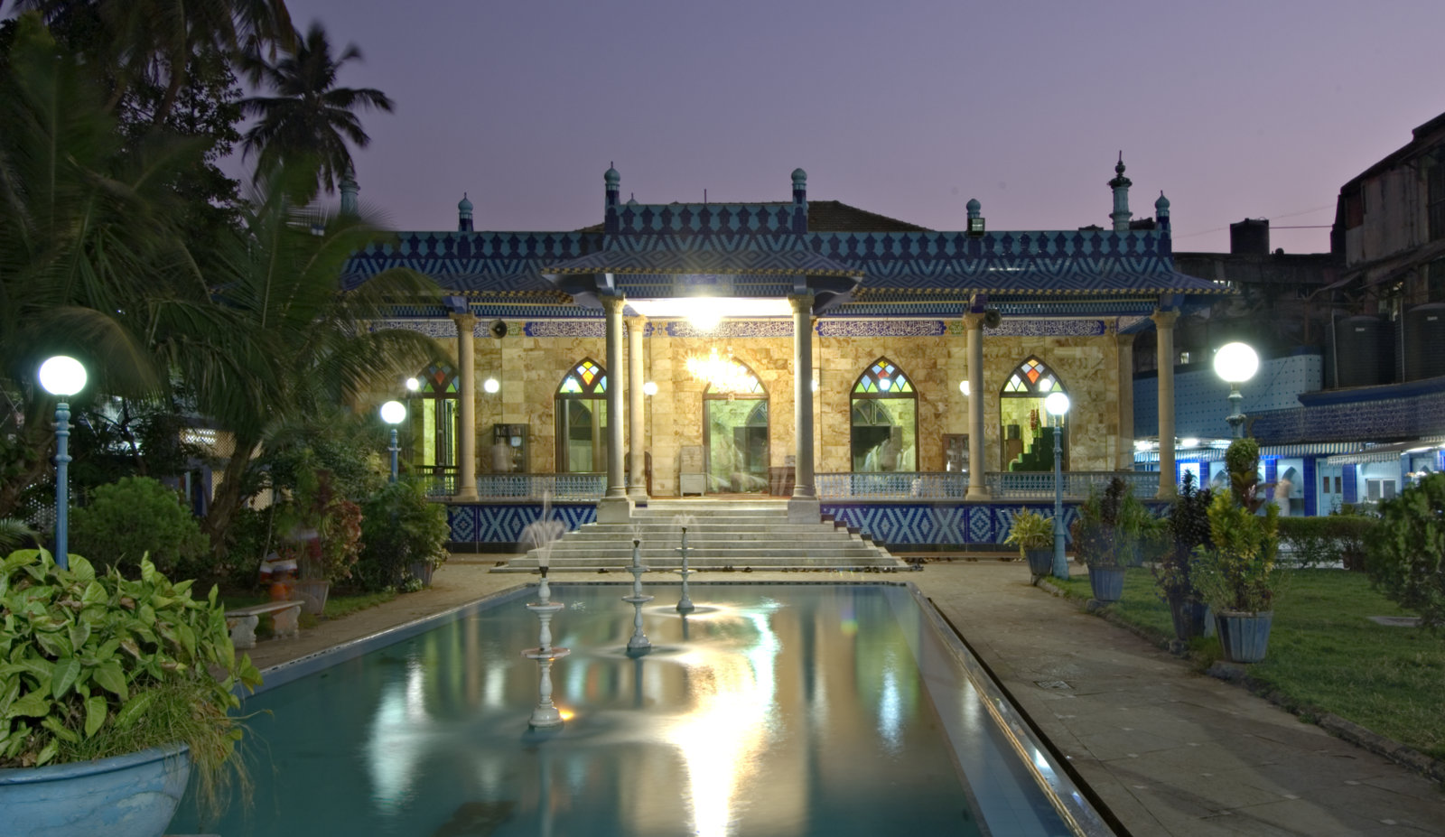 Idea 1182137: Iranian Mosque by ARK Reza Kabul Architects in Mumbai ...