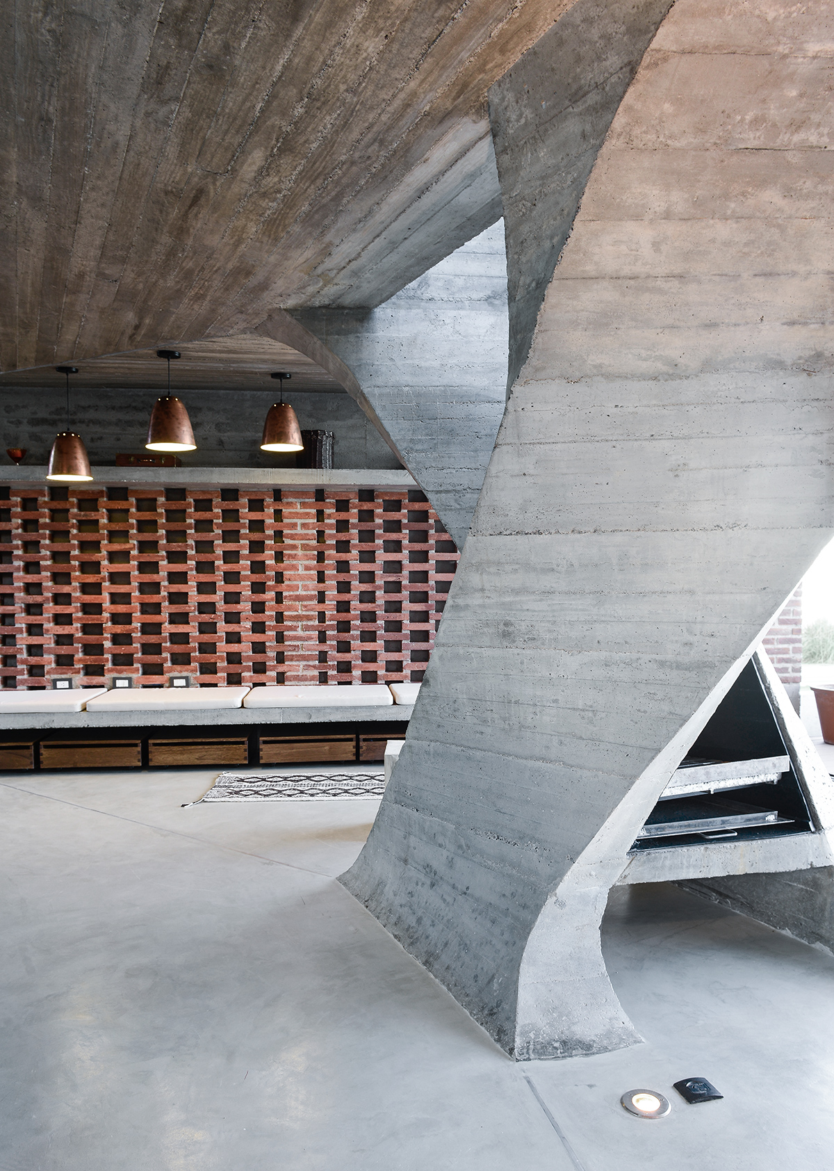 One Column House Completed - Architizer