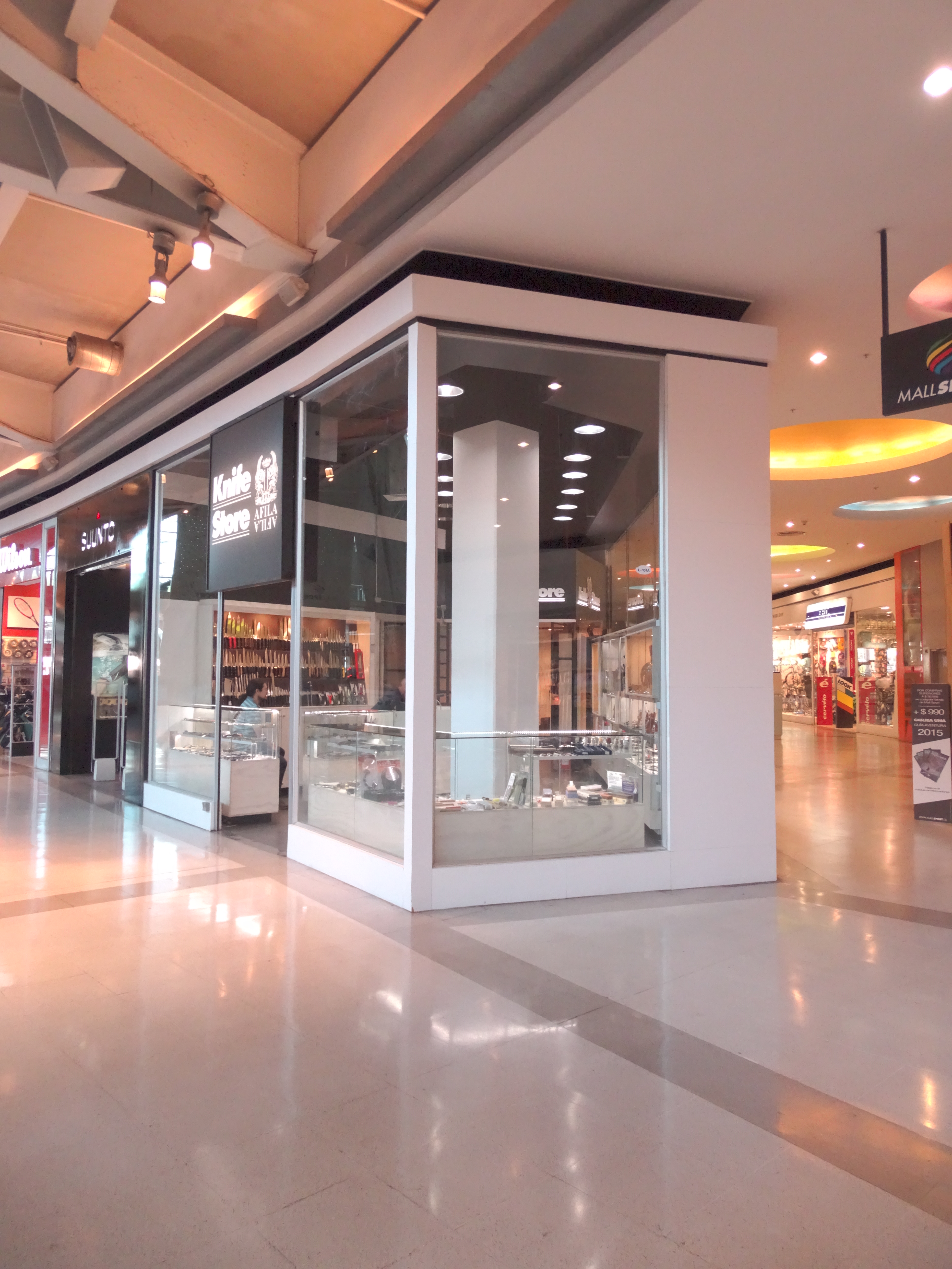 Knife Store Mall Sport by SZAA (Sarmiento Zamora Associated Architects ...