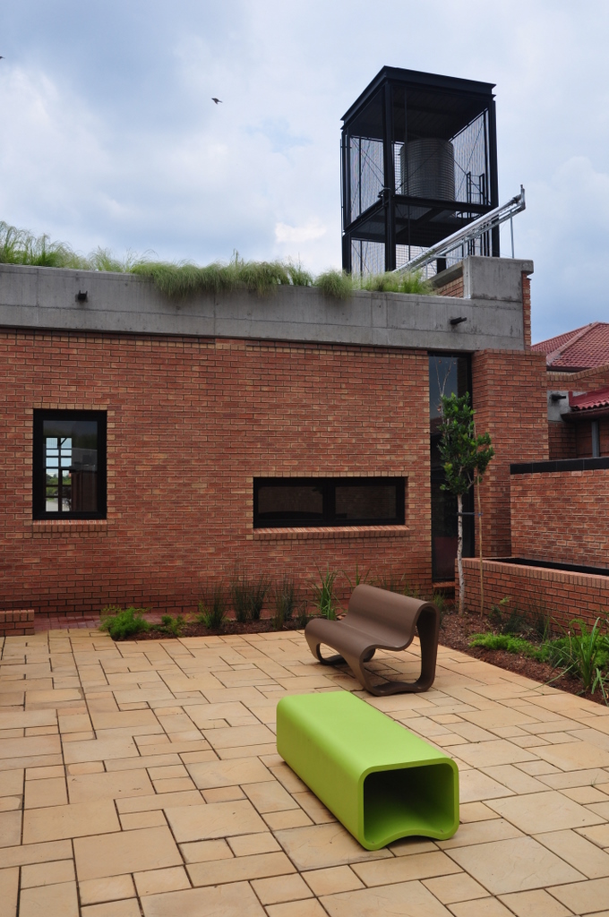 DBSA Vulindlela Academy extension by HolmJordaan - Architizer