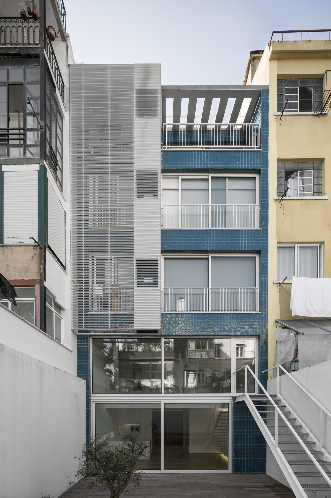 Lapa Building by João Tiago Aguiar, arquitectos - Architizer