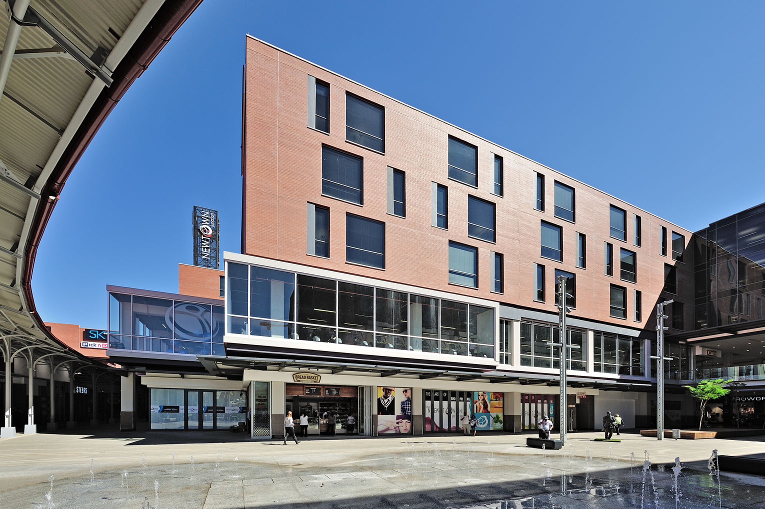 Newtown Junction by dhk Architects - Architizer