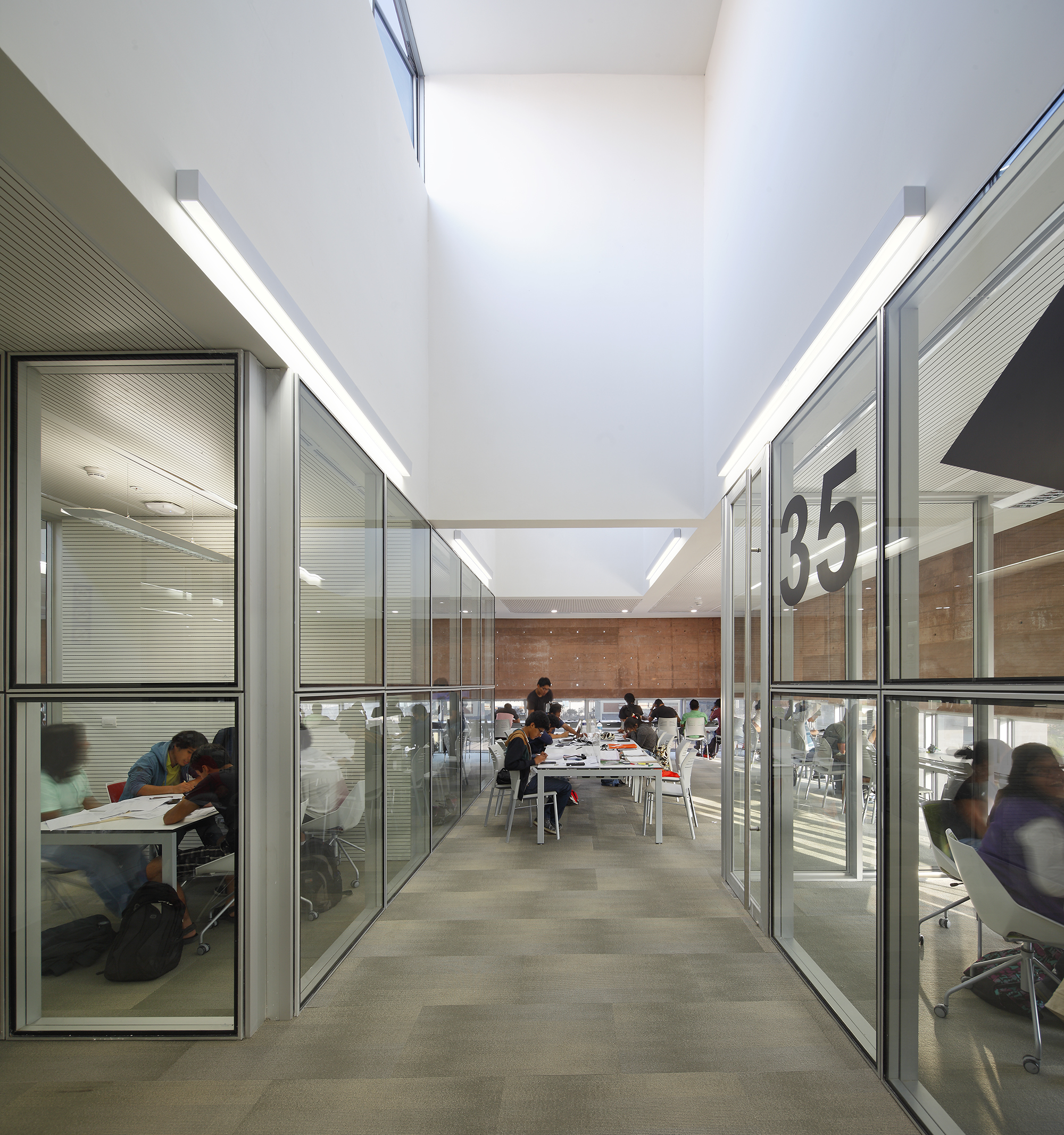 Science, Engineering and Architecture Library by LLOSA CORTEGANA ...