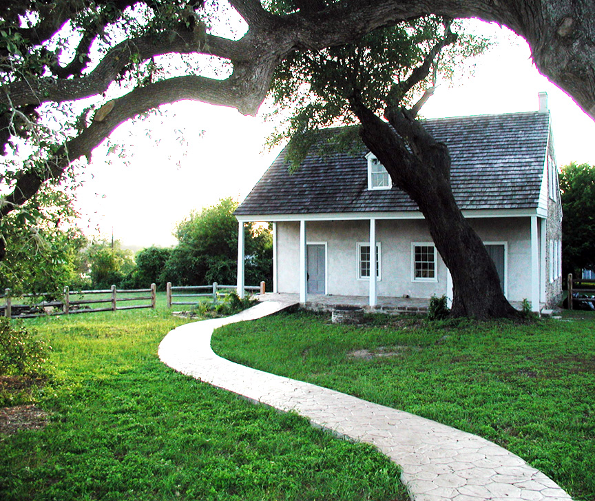 Round Top Family Library by Sentient Architecture, LLC; dba Truehome ...
