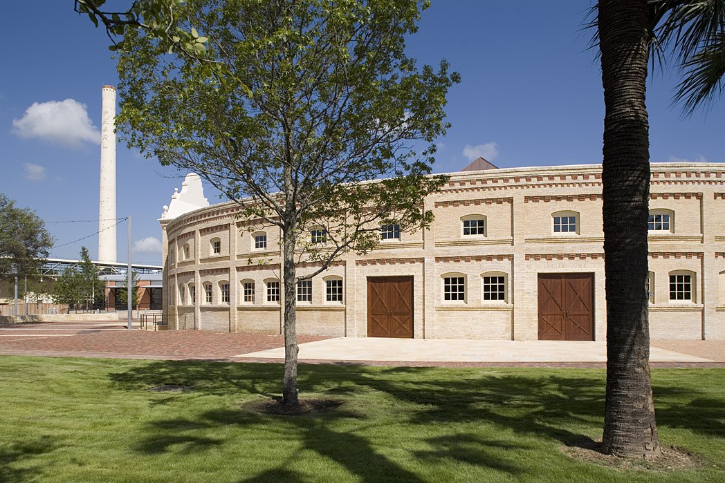 Pearl Stable by Ford, Powell & Carson, Architects & Planners, Inc ...