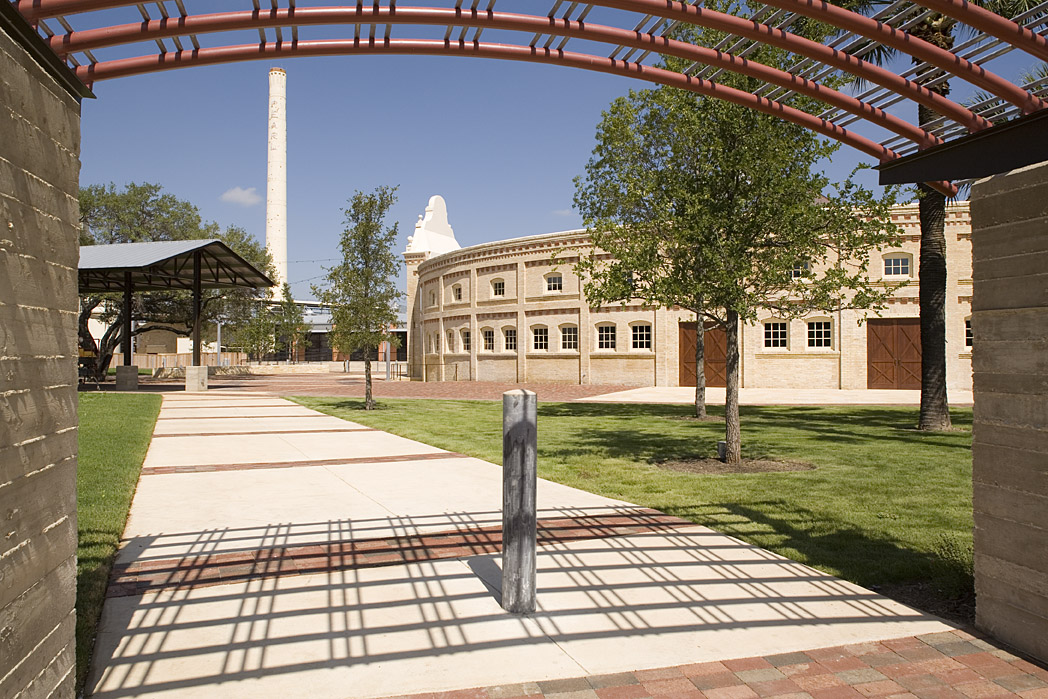 Pearl Stable by Ford, Powell & Carson, Architects & Planners, Inc ...