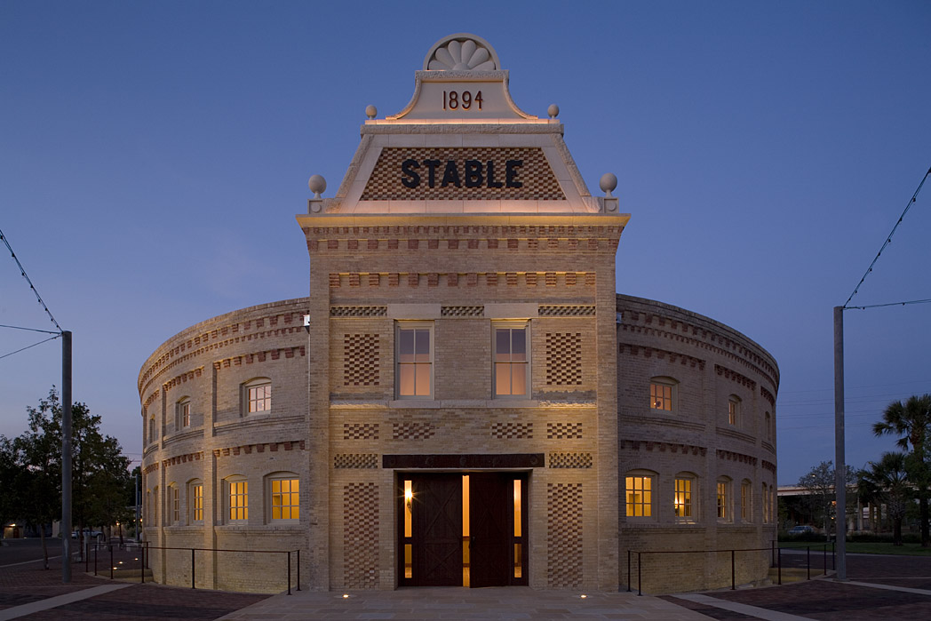 Pearl Stable by Ford, Powell & Carson, Architects & Planners, Inc ...
