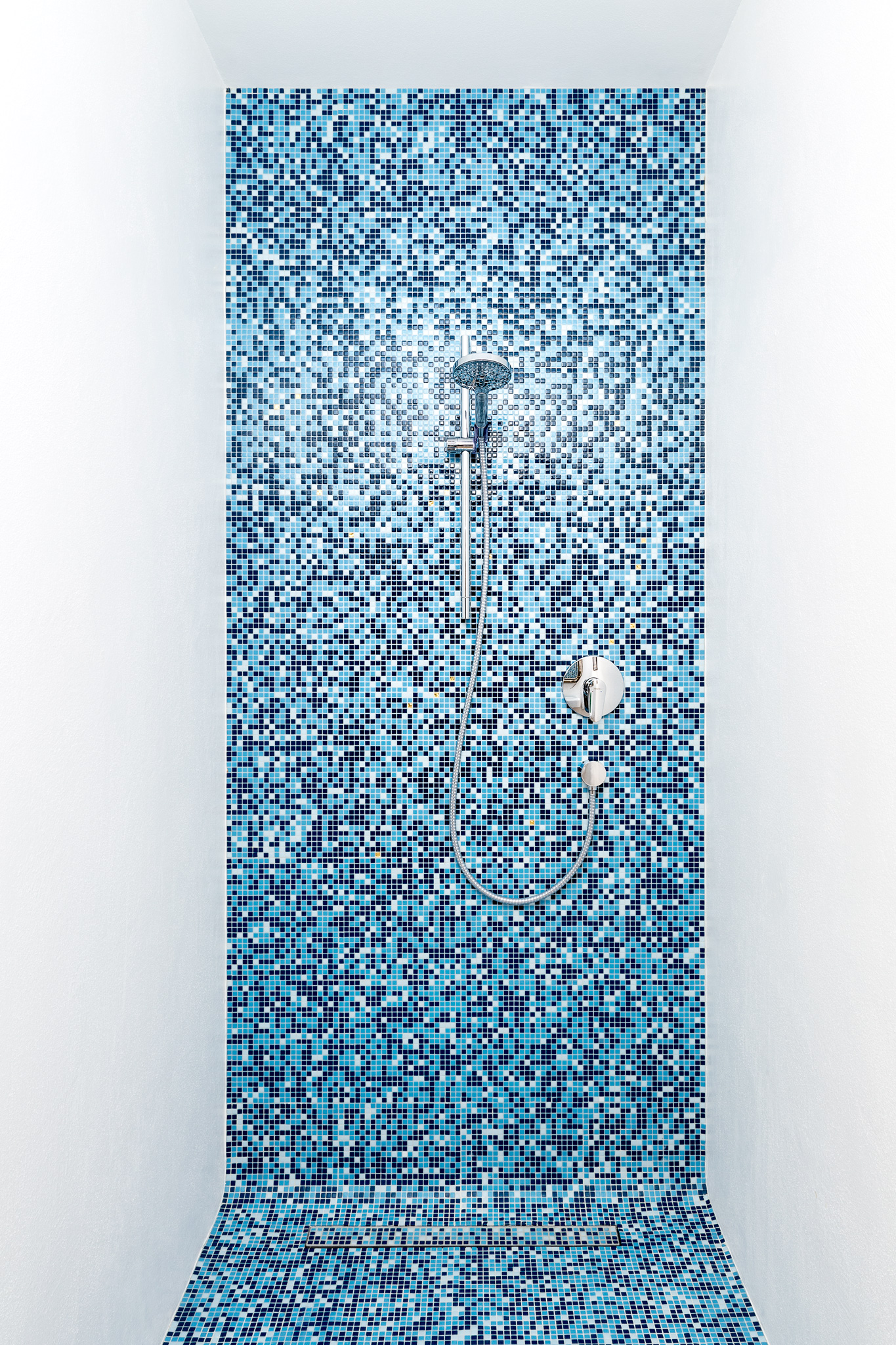 GREEN & BLUE - 2 Bathrooms by Messner Architects - Architizer