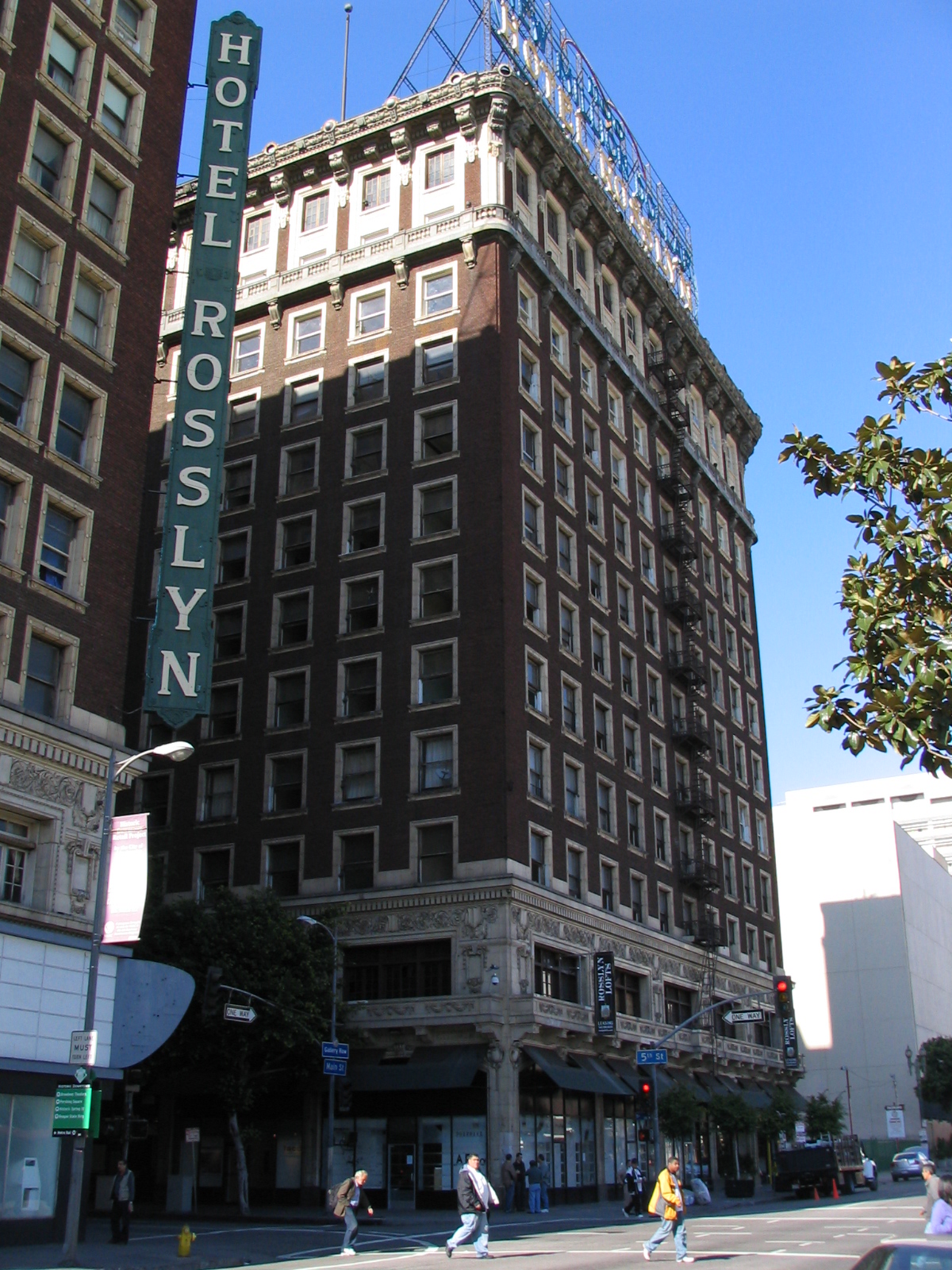 Rosslyn Lofts by Serrao Architecture - Architizer