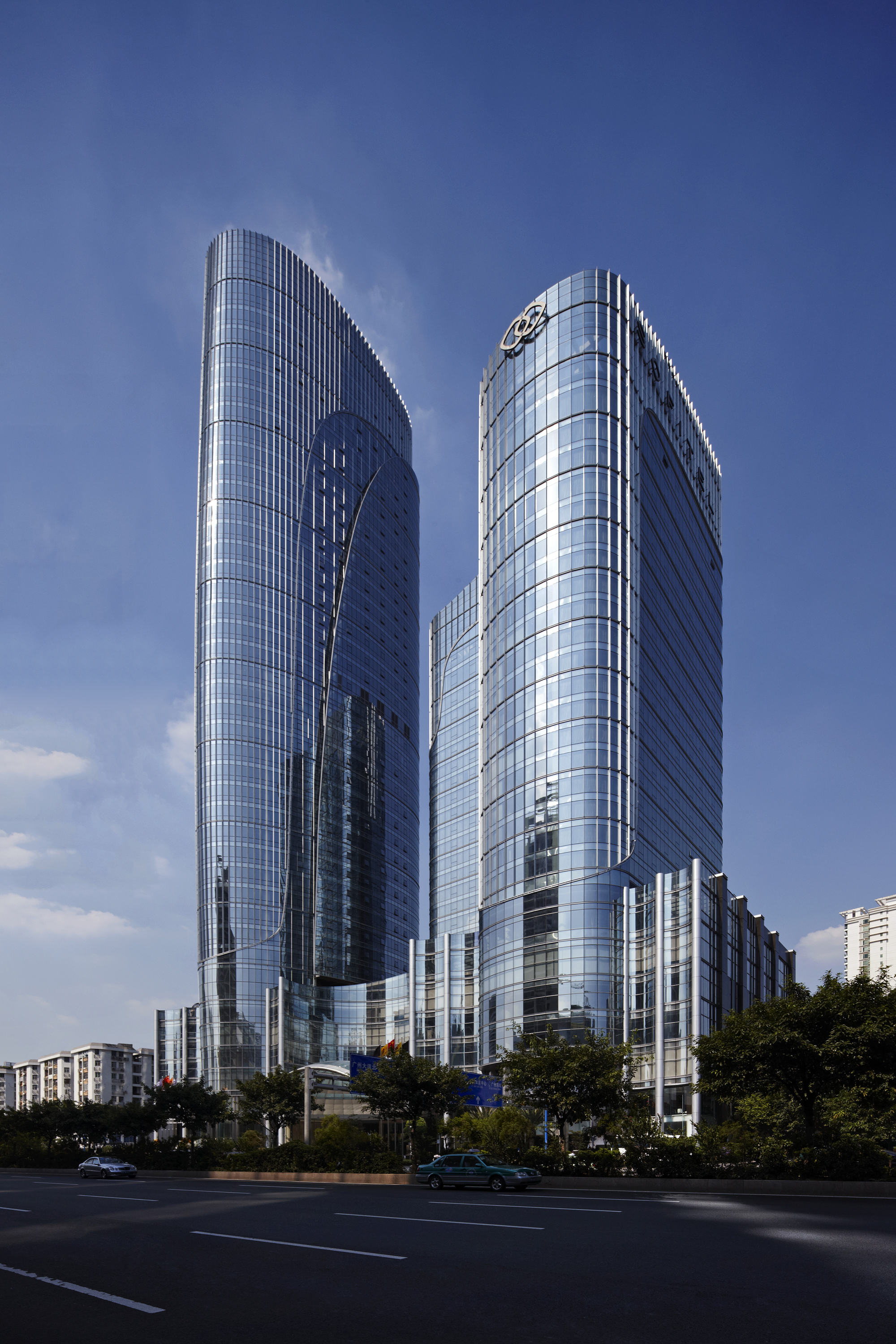 Guangzhou Auto Group World Headquarters by Steffian Bradley Architects ...