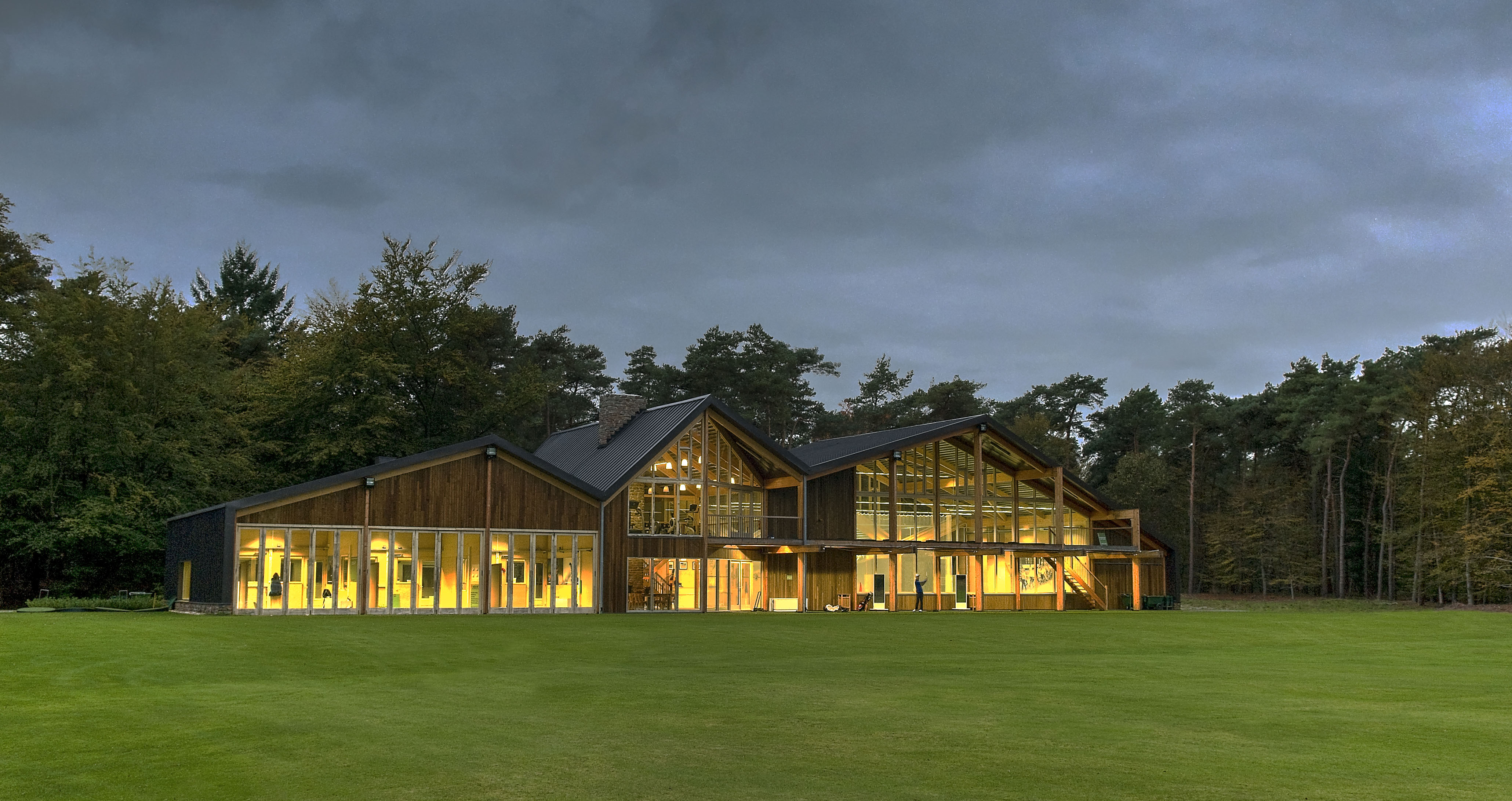 Indoor Golf Academy by WillemsenU - Architizer