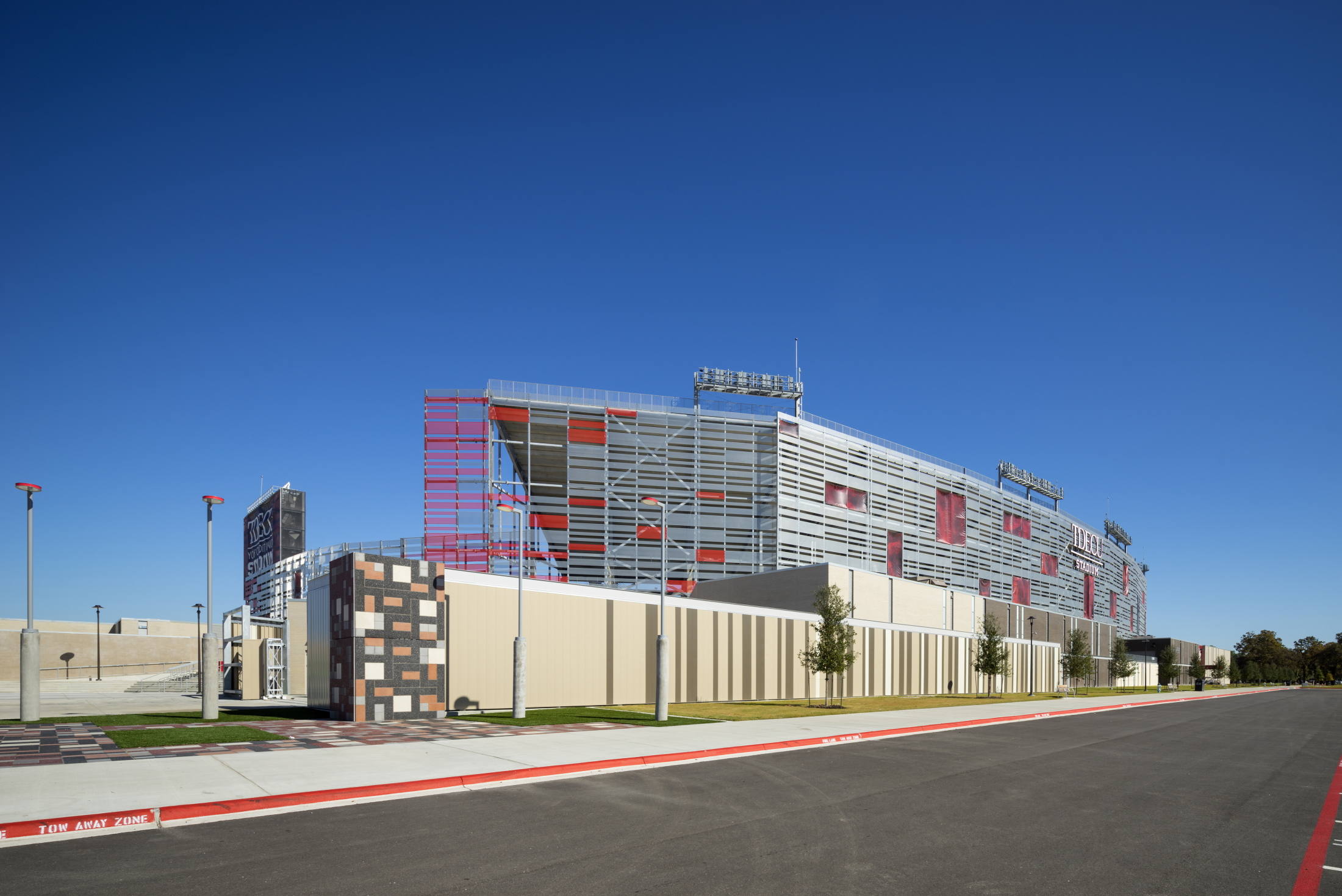 John O'Quinn Field at TDECU Stadium, University of Houston by DLR Group ...