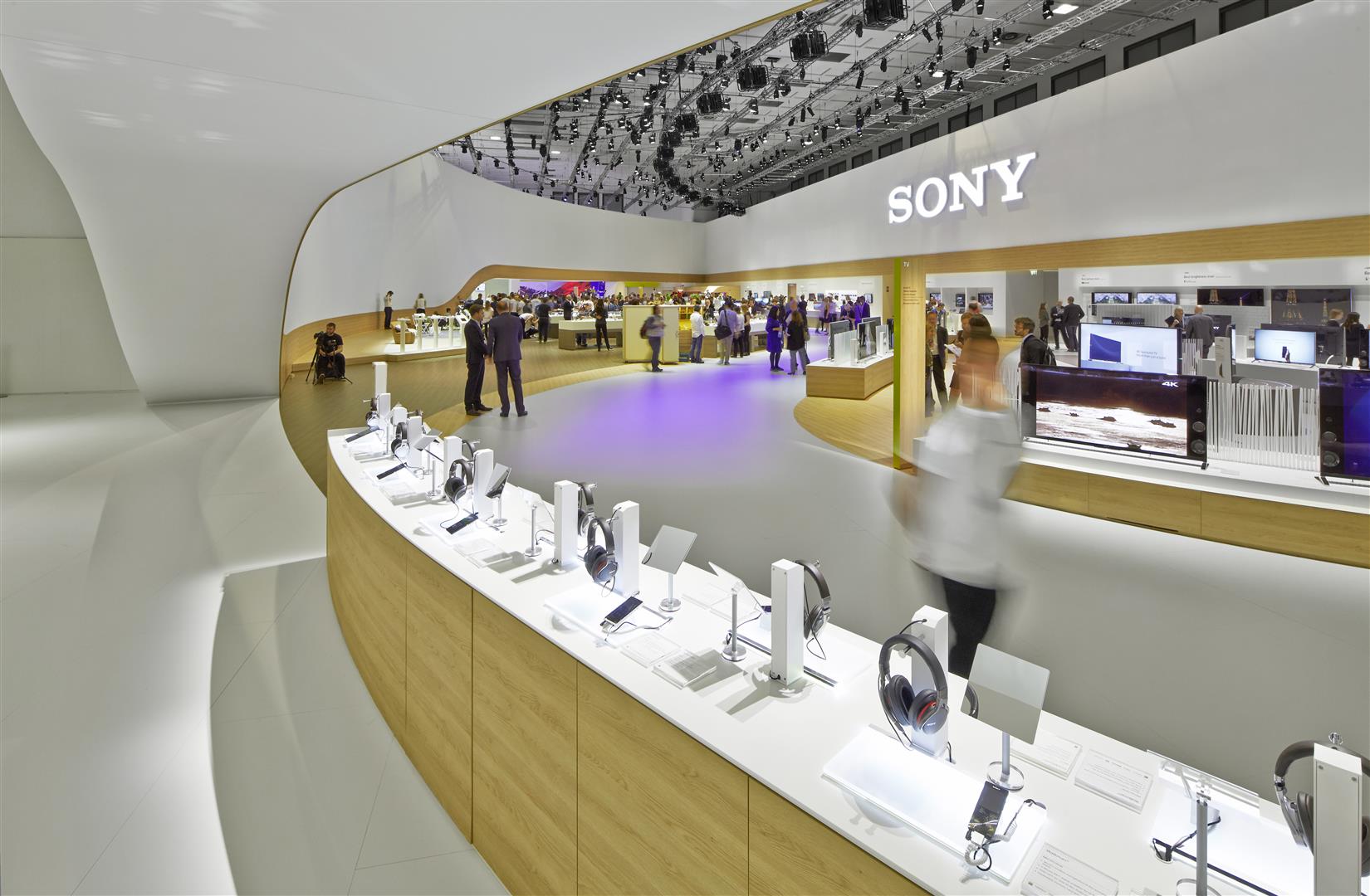 SONY EXHIBITION STAND by EGGER Wood-based materials - Architizer