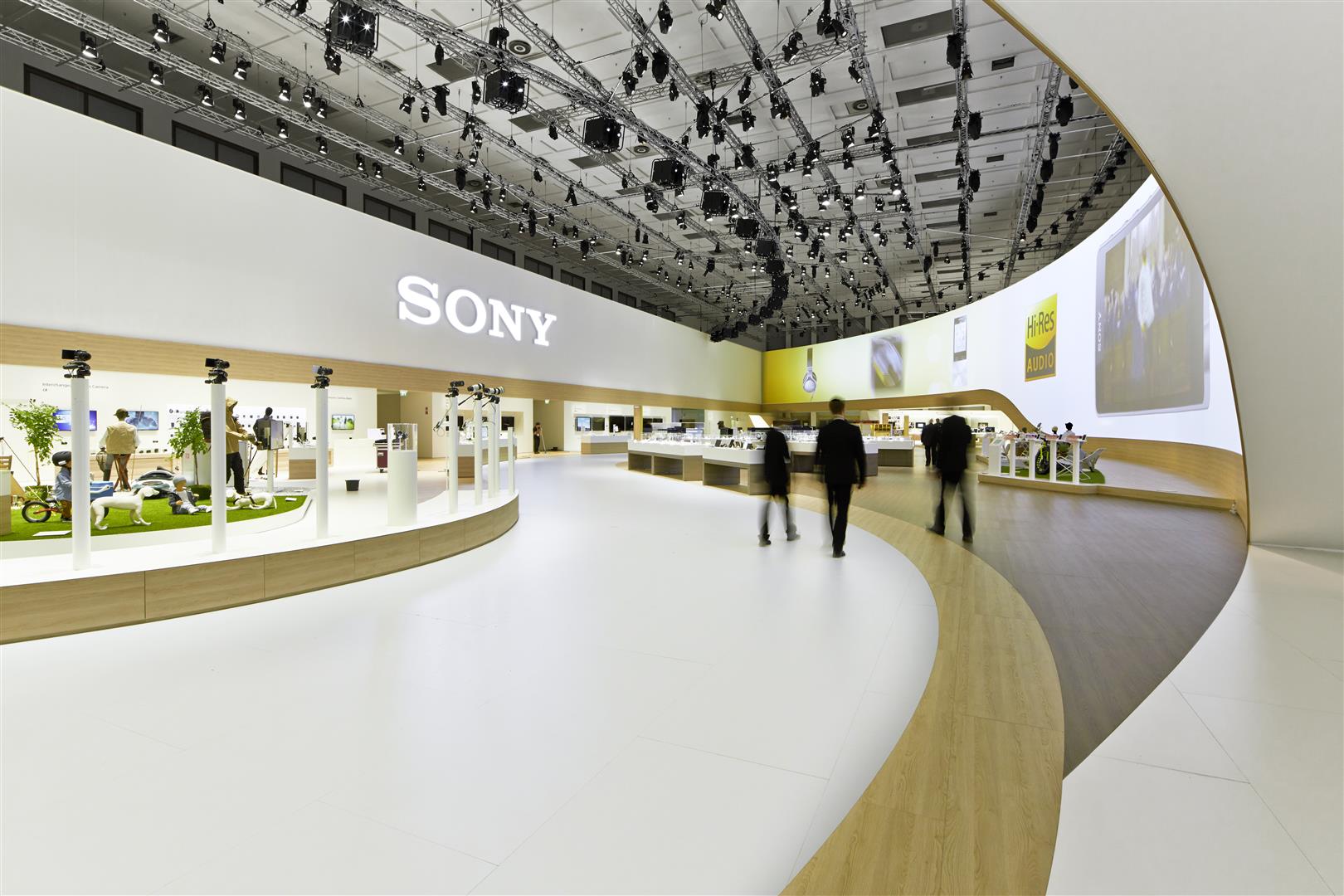 SONY EXHIBITION STAND by EGGER Wood-based materials - Architizer