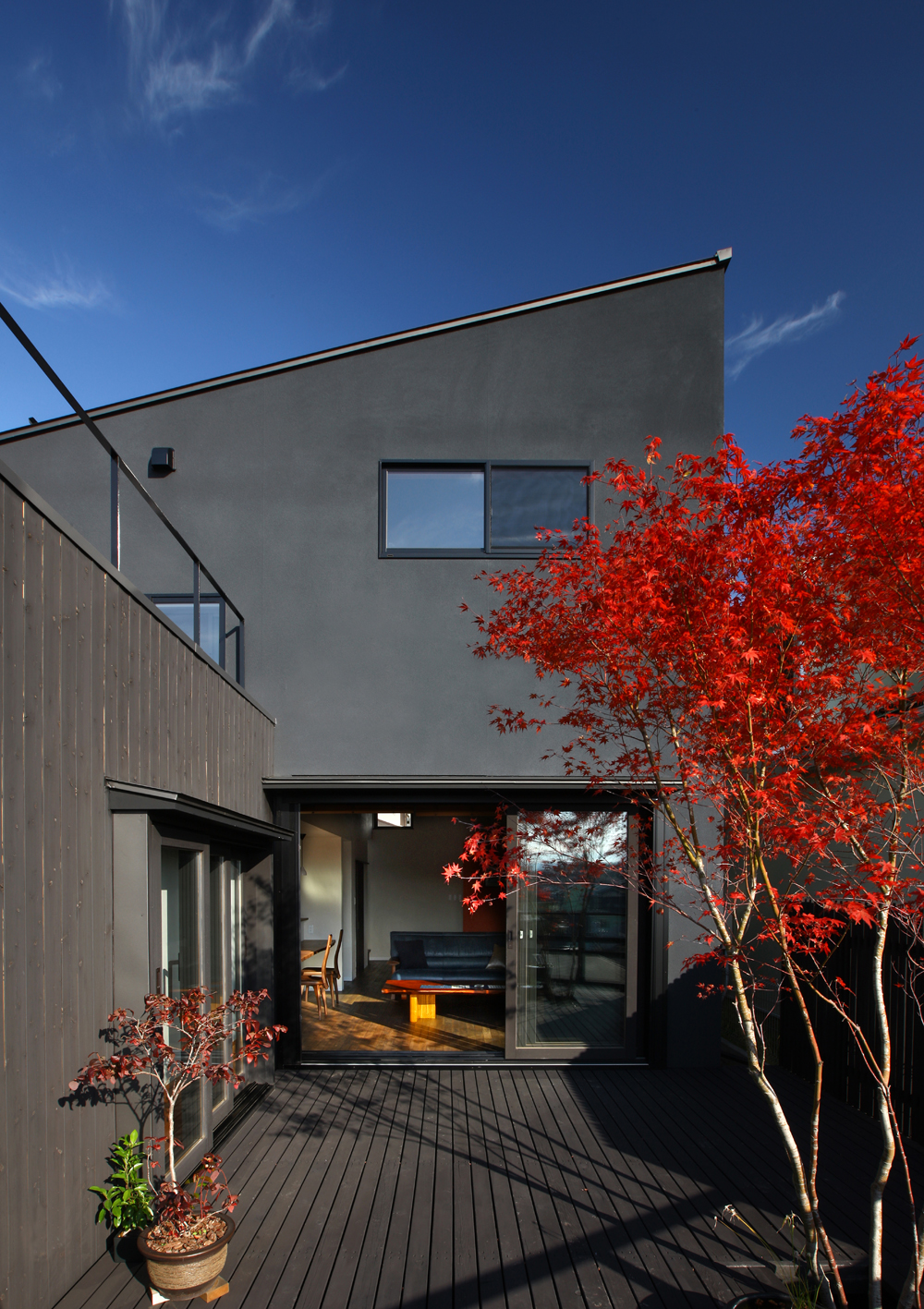 House in Hachioji by atelier HAKO architects - Architizer