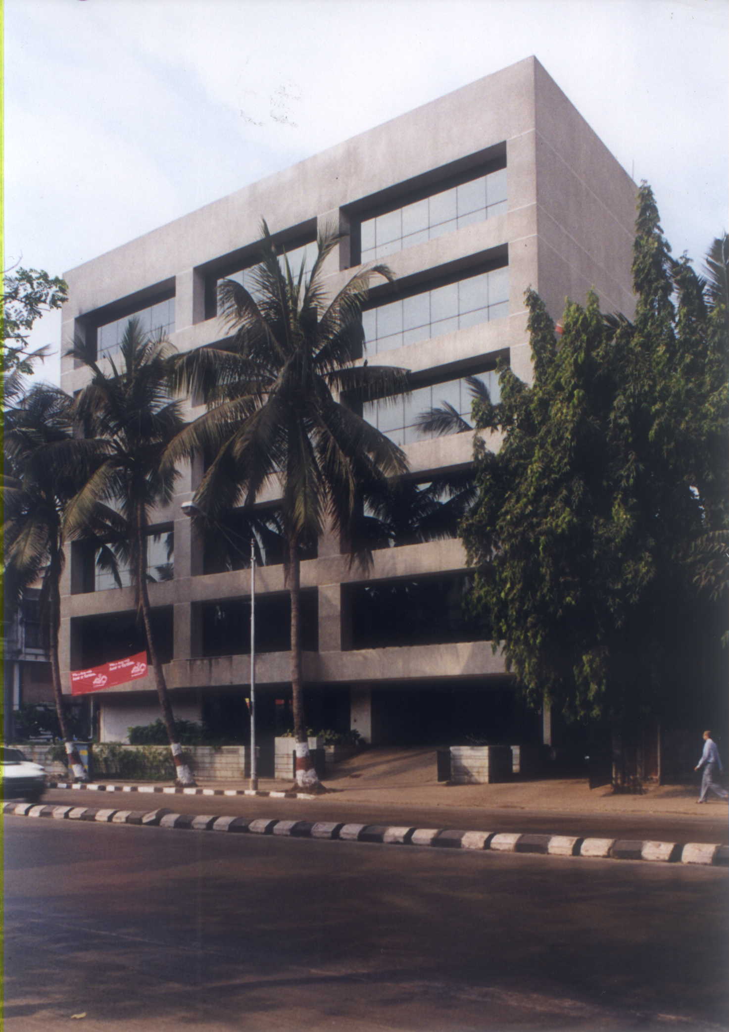 CORPORATE OFFICE BUILDING by RSA | RUMY SHROFF & ASSOCIATES - Architizer