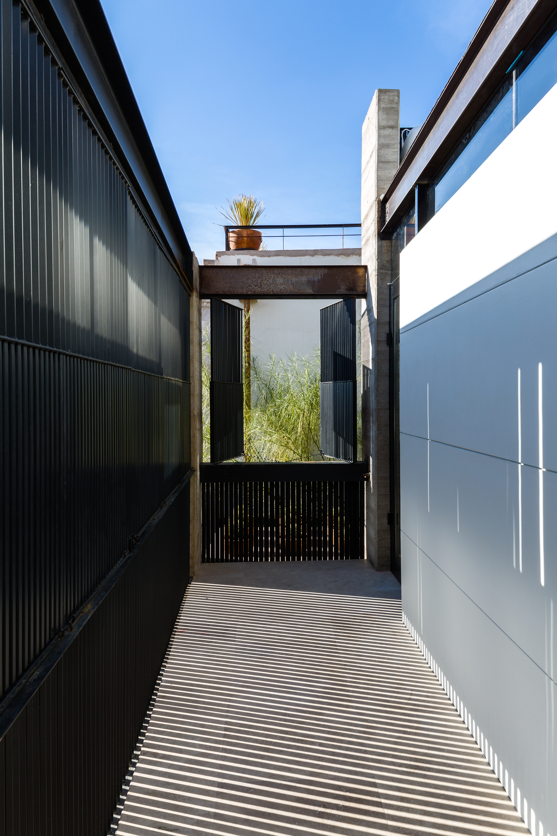 House on 2nd Street (C2a) / LABorstudio by LABorstudio - Architizer