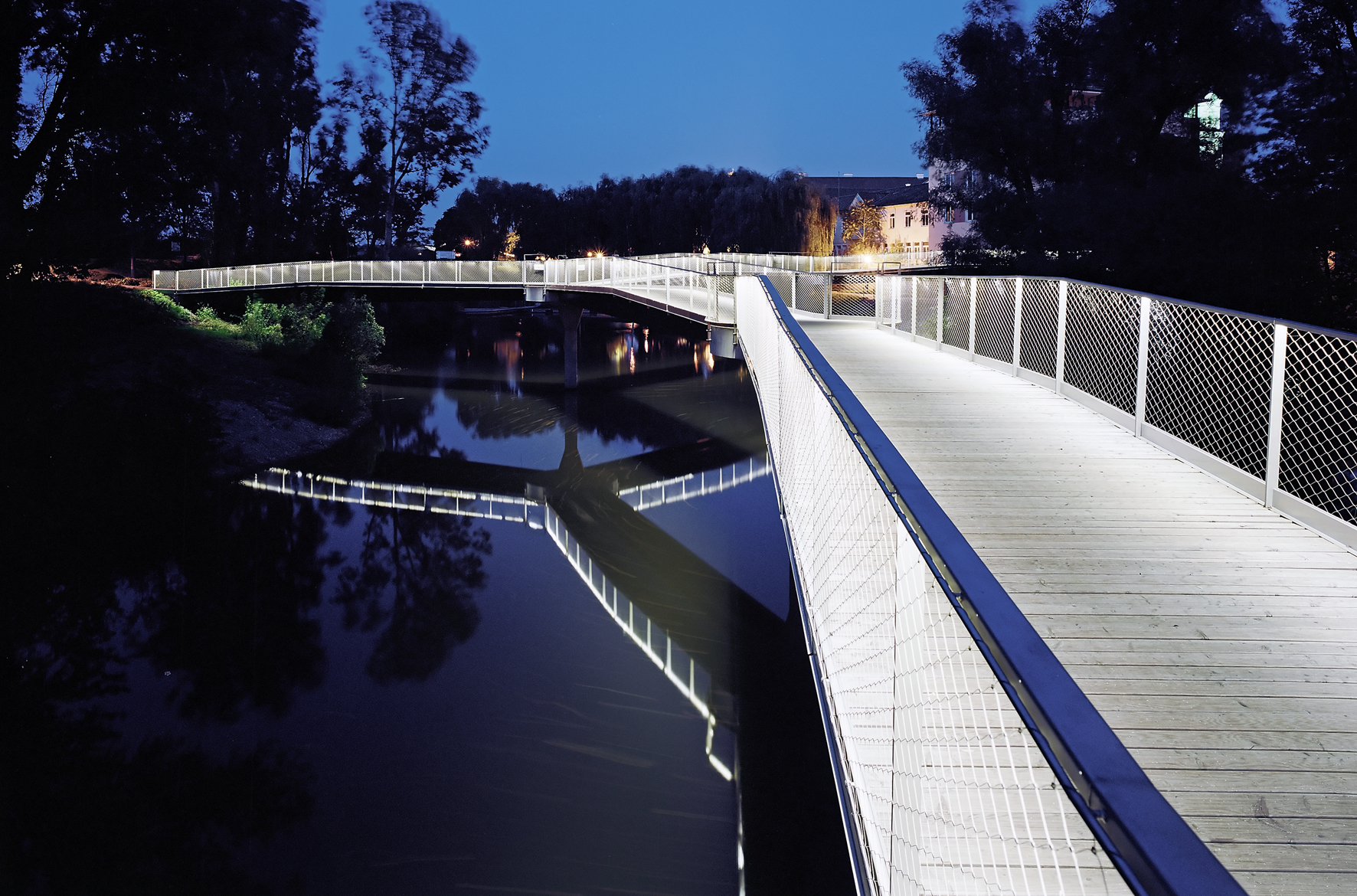 Water Lilie's Bridge by Bulant & Wailzer - Architizer