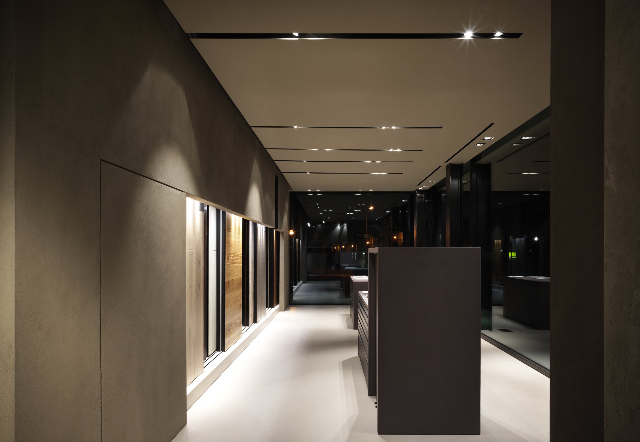 Parquet Diffusion Showroom by bartoletti cicognani architettura e ...