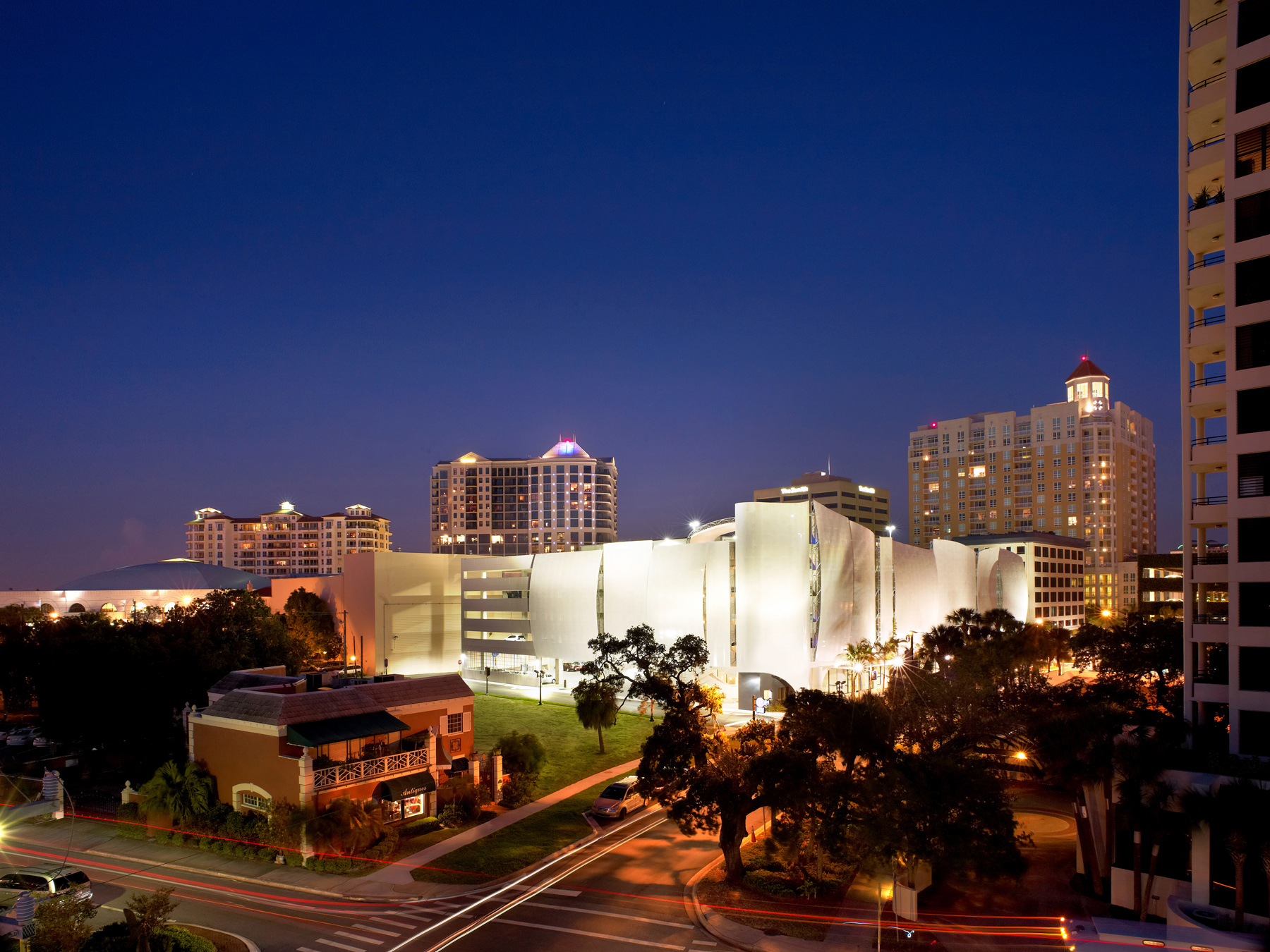 Parking Garage by Mullet's Aluminum Products, Inc. - Architizer