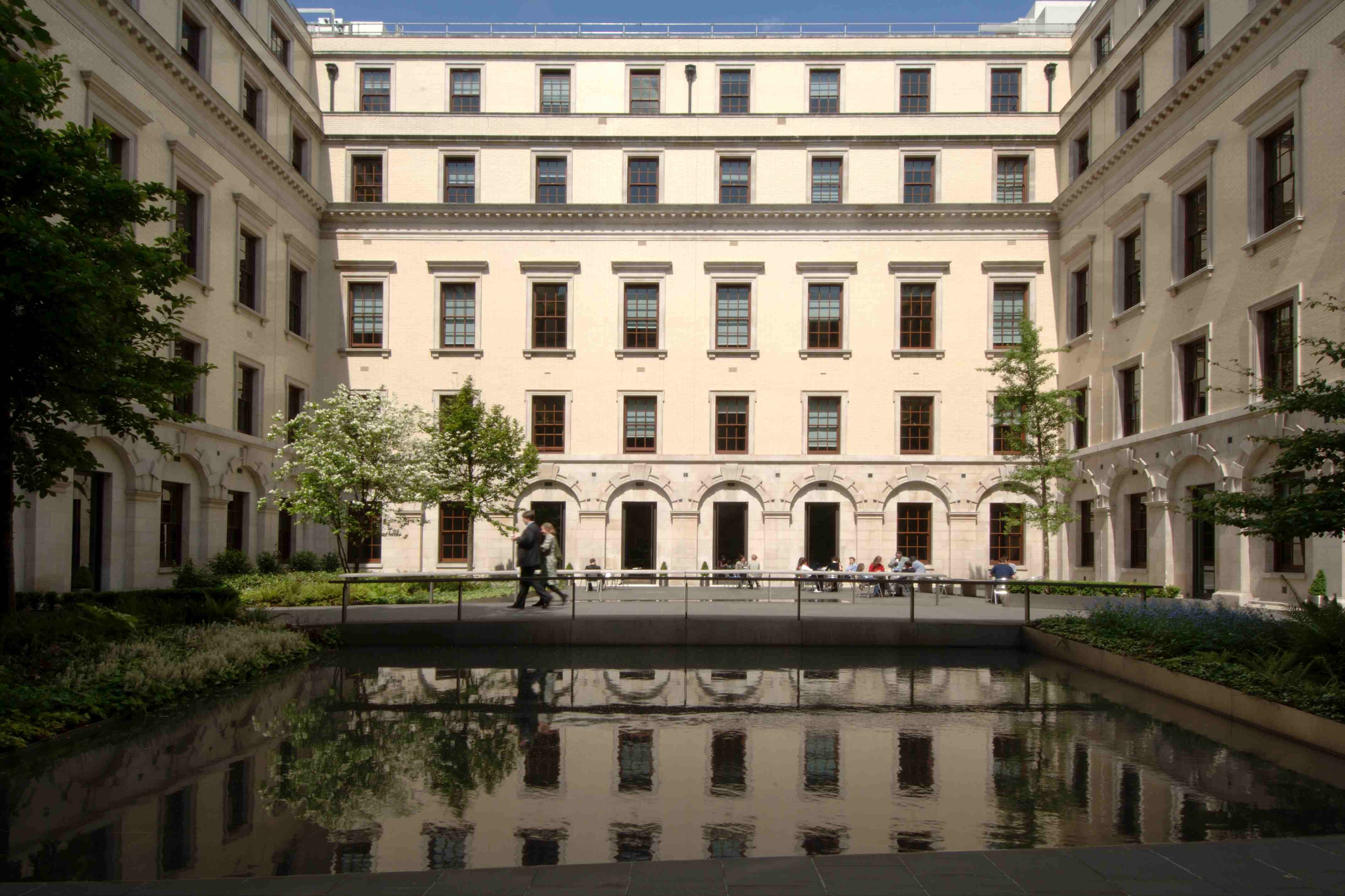 Treasury Courtyards by Gustafson Porter - Architizer
