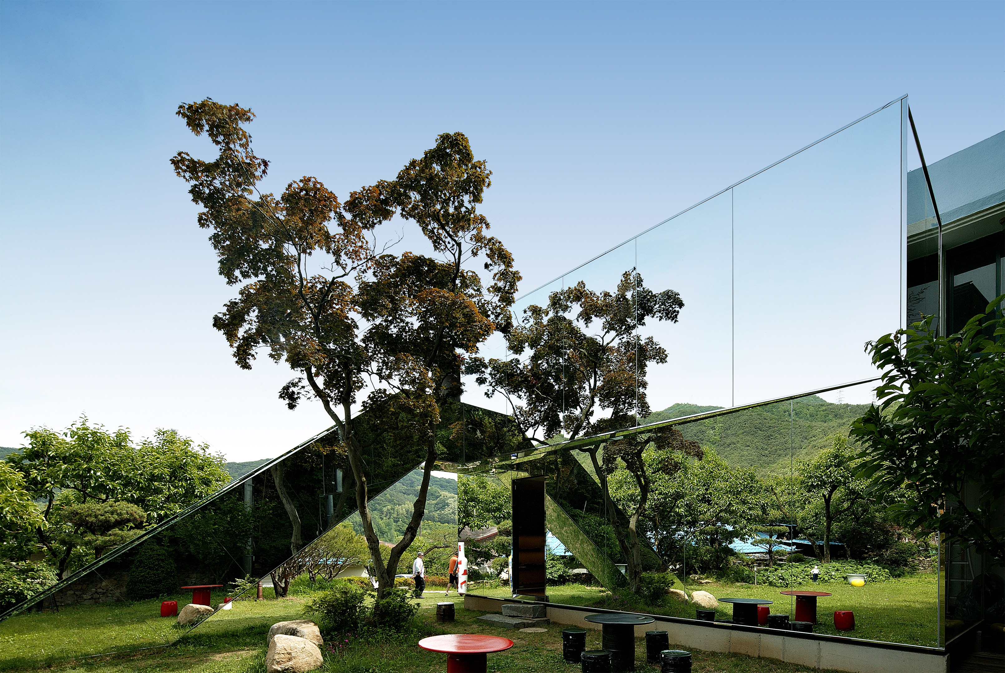 ART 23.5 Jung Gil-Young Gallery by yoon space - Architizer