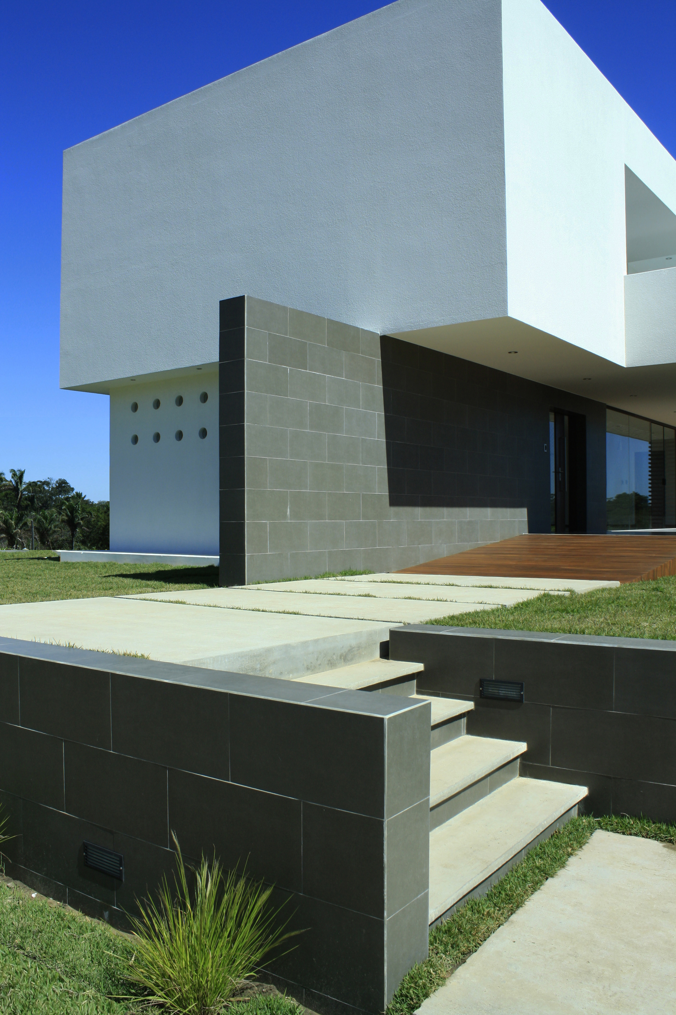 Casa Colina by H2Harquitectura - Architizer