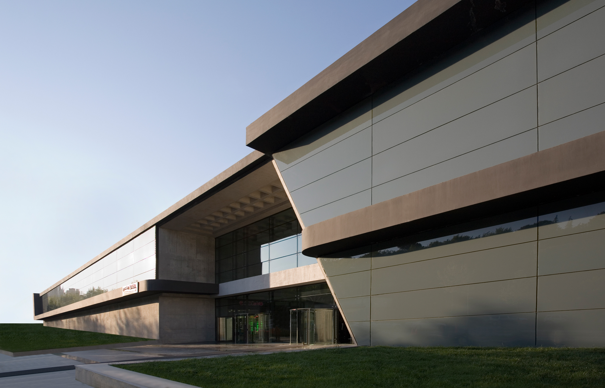 Idea 1259371: Prestige Mall by DILEKCI Architects (DDA) in Istanbul ...