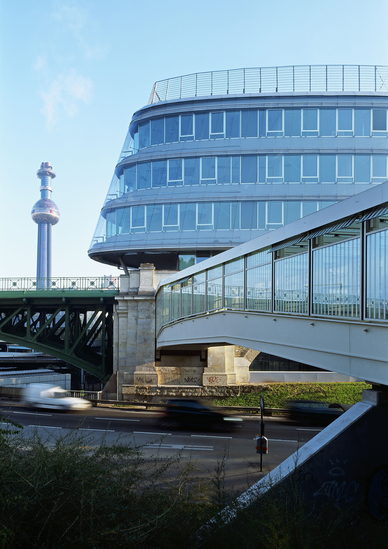 SKYWALK, covered urban bridge for pedestrians and bicyclists by Bulant ...