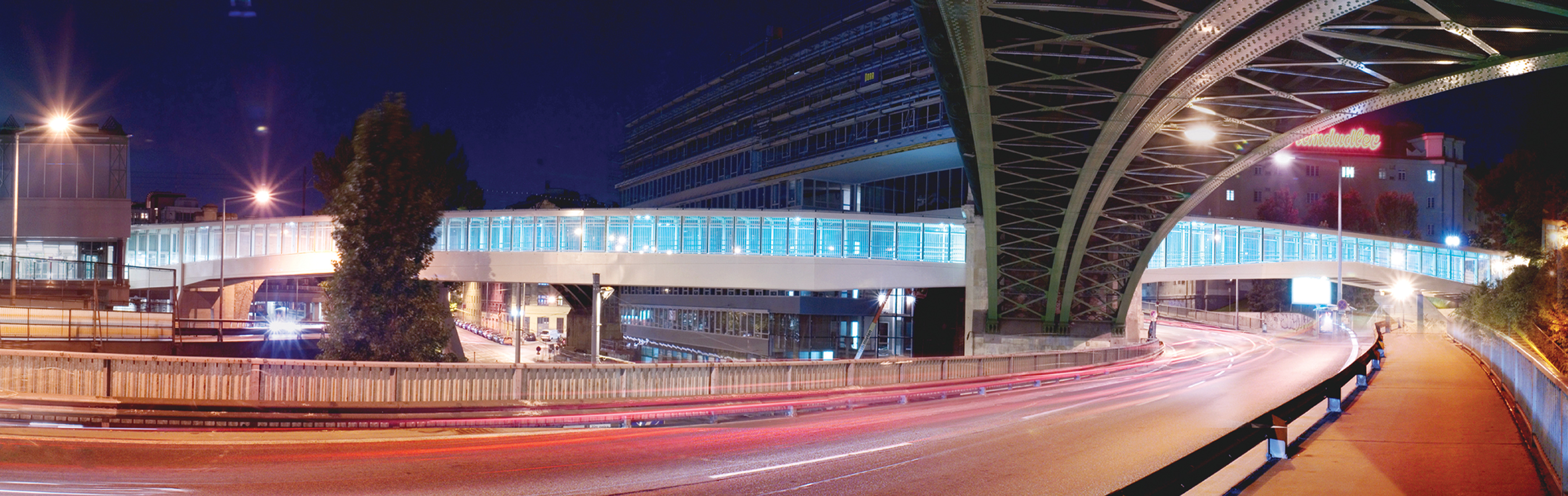 SKYWALK, covered urban bridge for pedestrians and bicyclists by Bulant ...