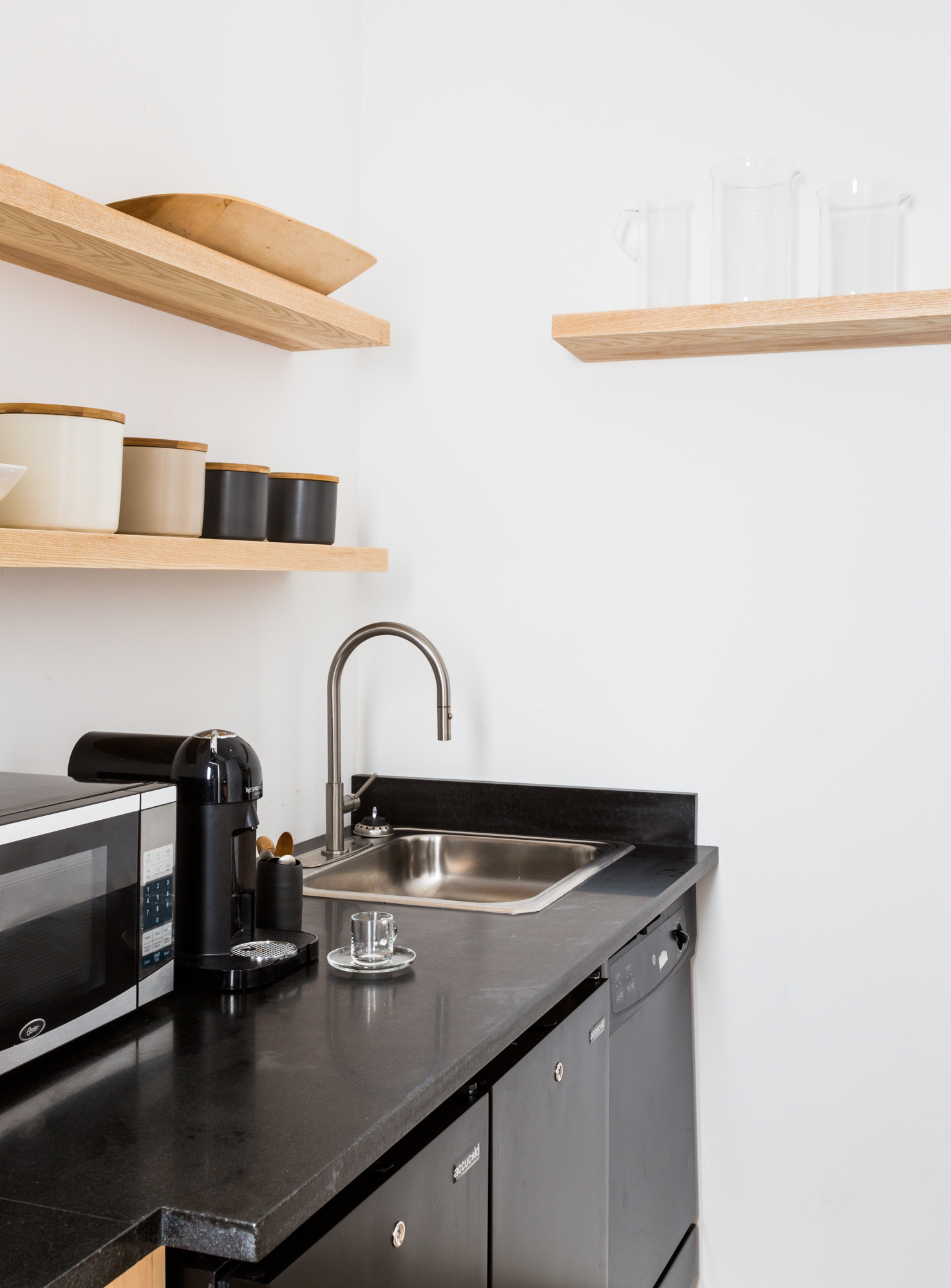 ATM Fashion House's Showroom and Workshop by STRATA ARCHITECTS PLLC ...