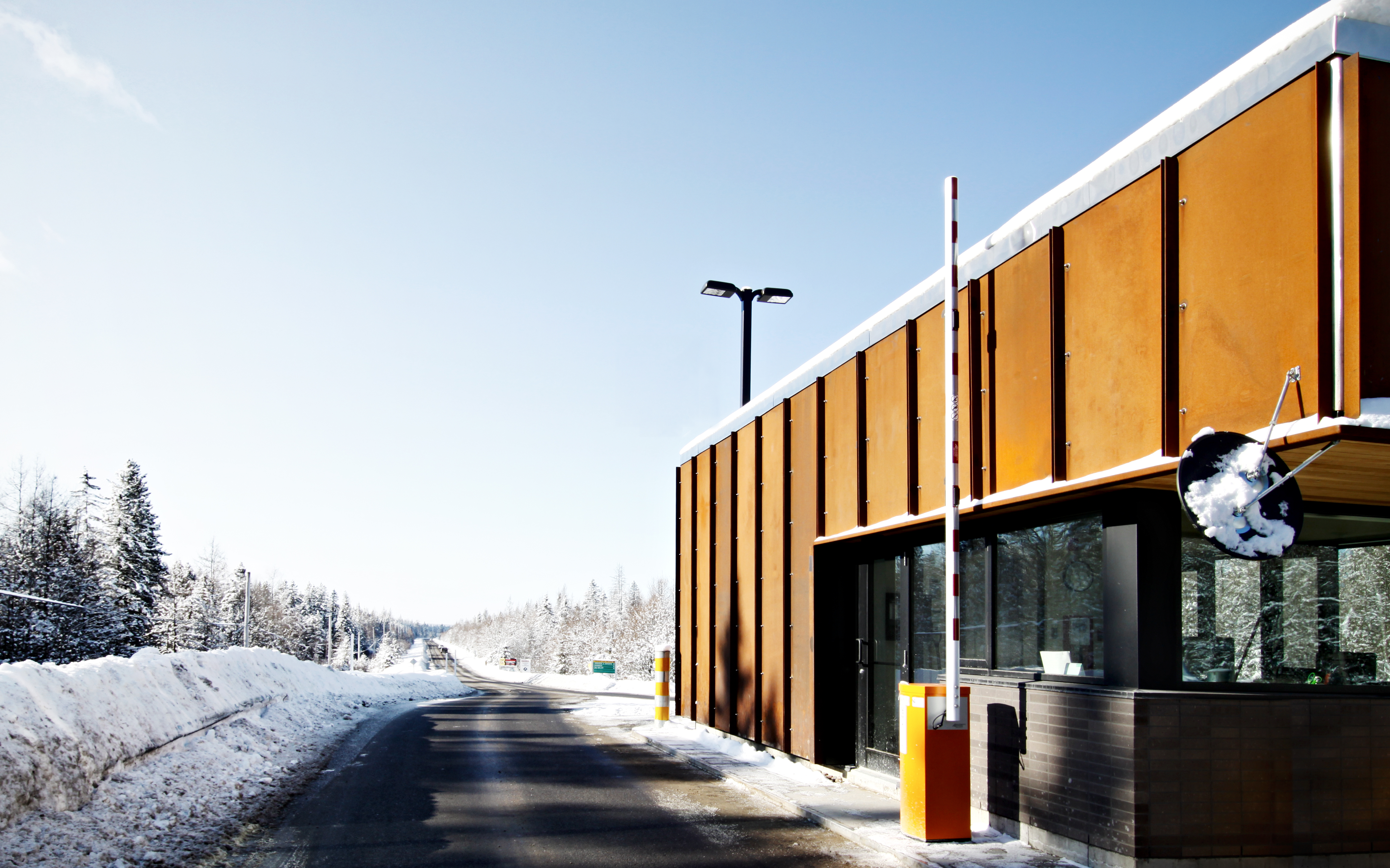 Guérite Base Militaire Valcartier - Architizer