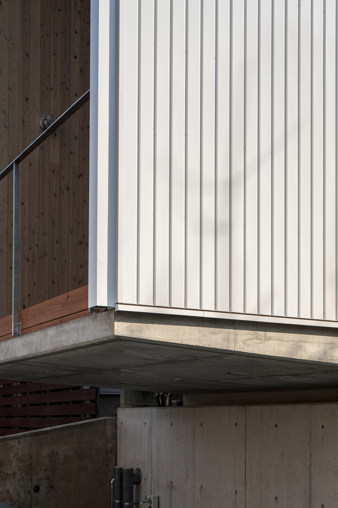 Fly Out House by TTAA /Tatsuyuki Takagi Architects Associates - Architizer