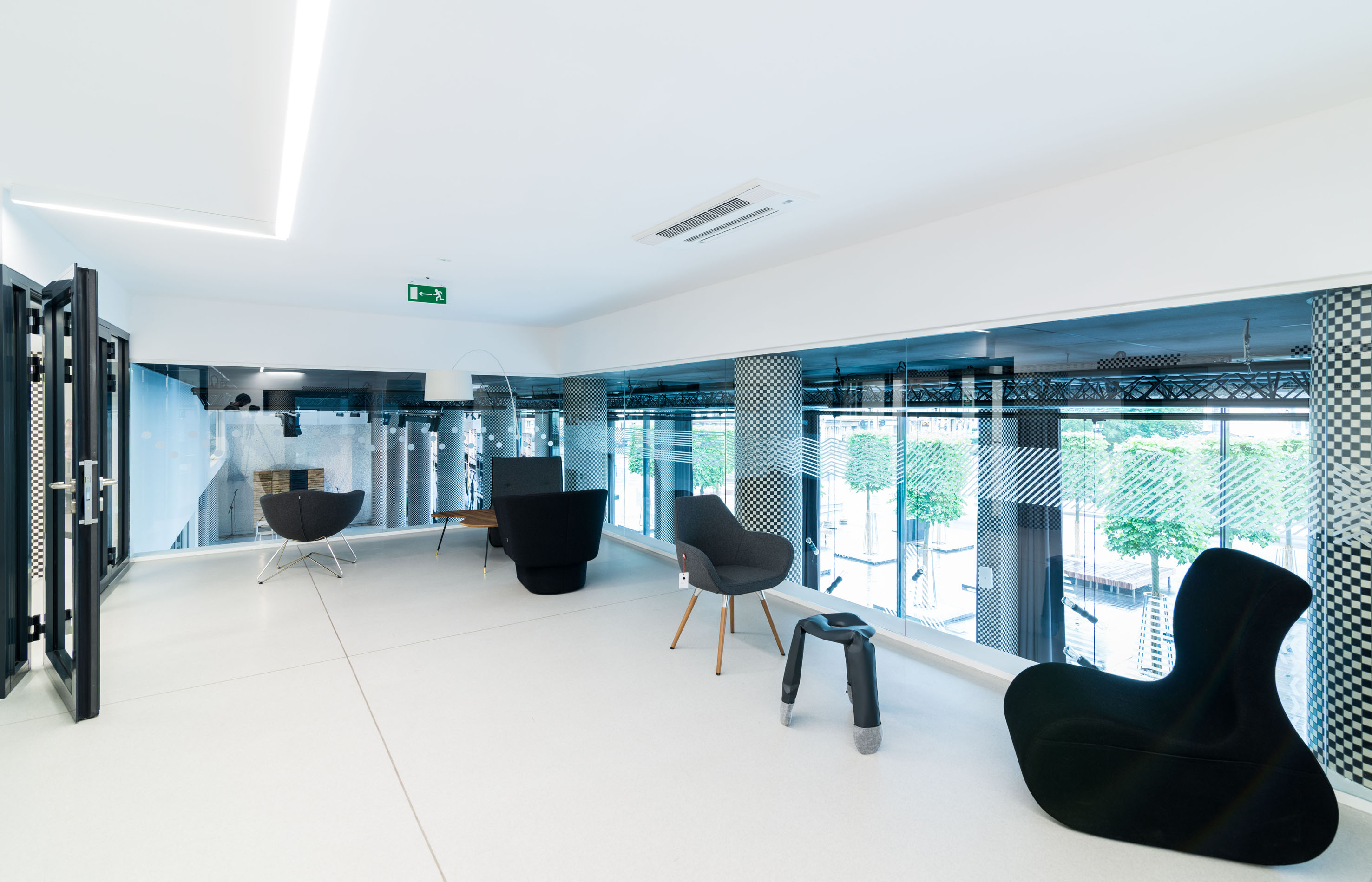 Bar Barbara by major architekci - Architizer