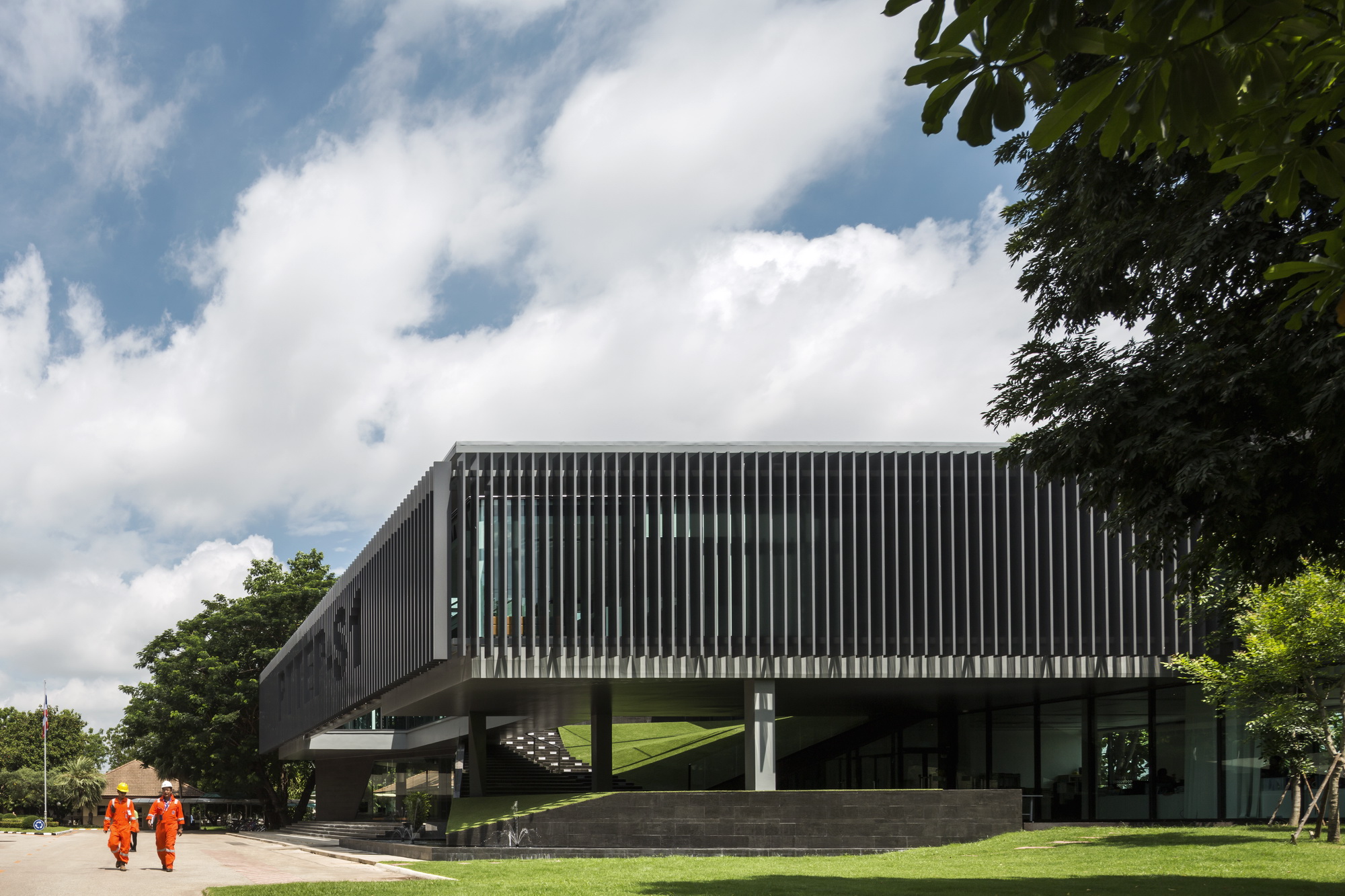 Pttep-s1 office by OfficeAT - Architizer