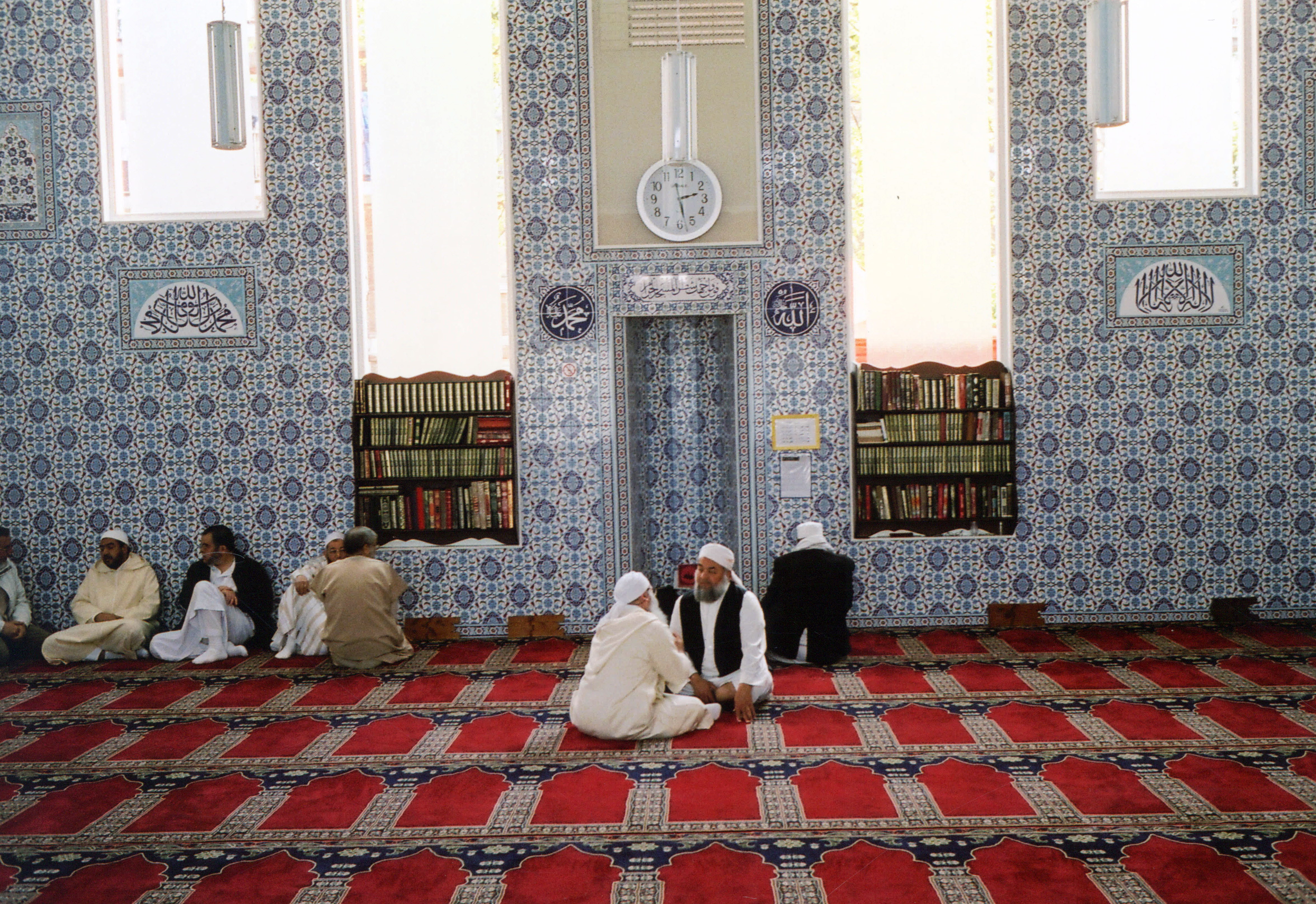 Fusion 'Multi-User Mosque' Amsterdam by Architectenbureau Marlies ...