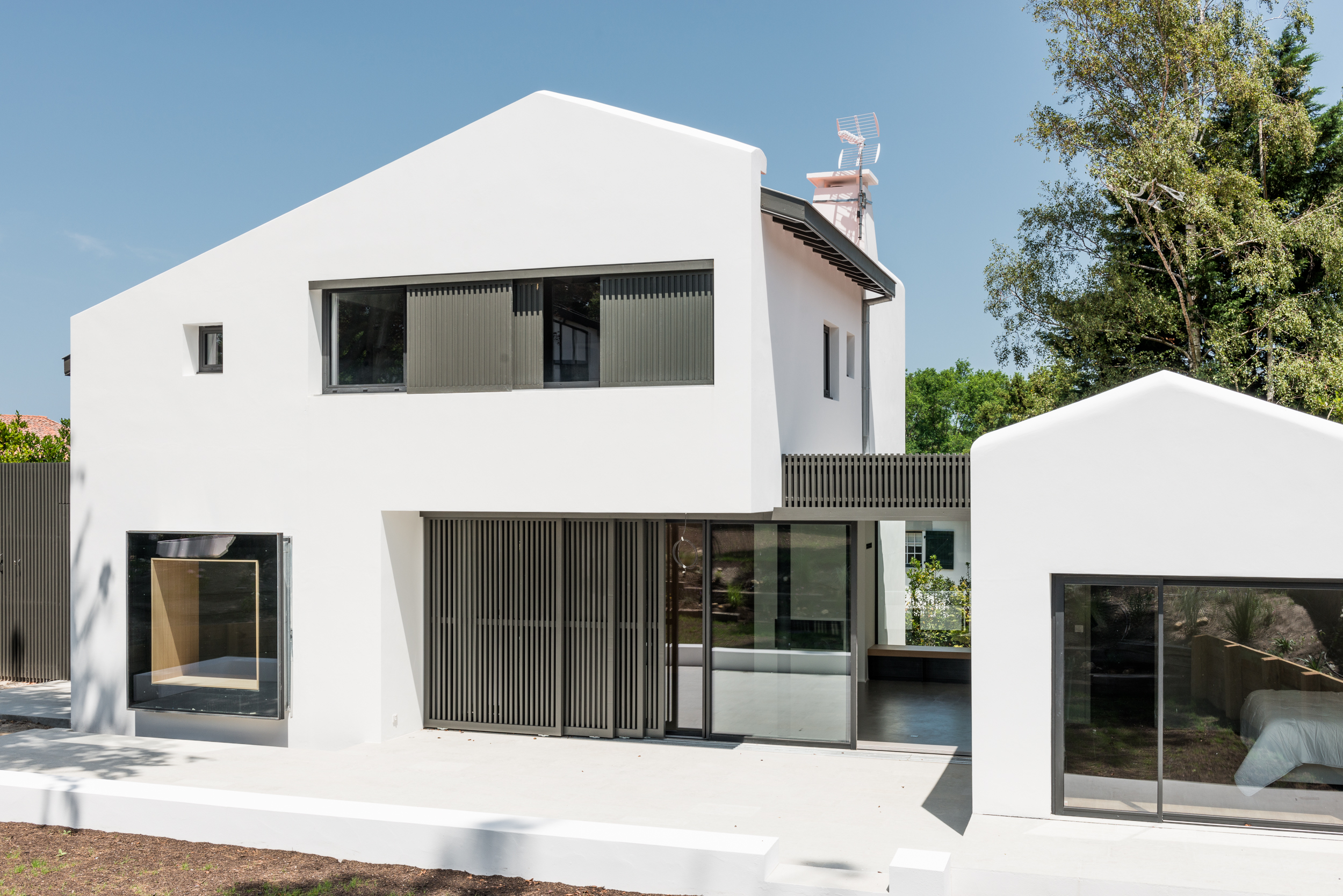 LBC_House by Atelier Delphine Carrère - Architizer