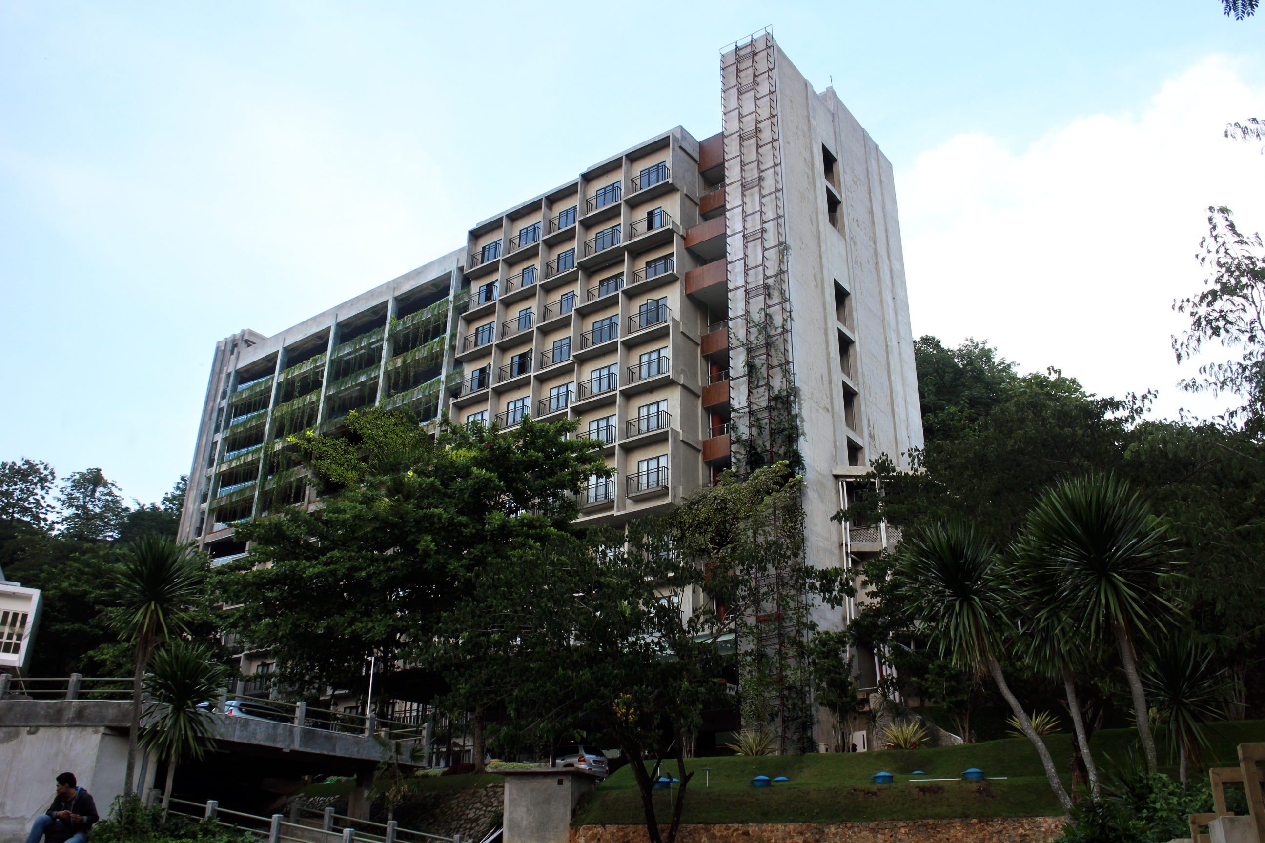 Oak Tree Hotel by PHL Architects - Architizer