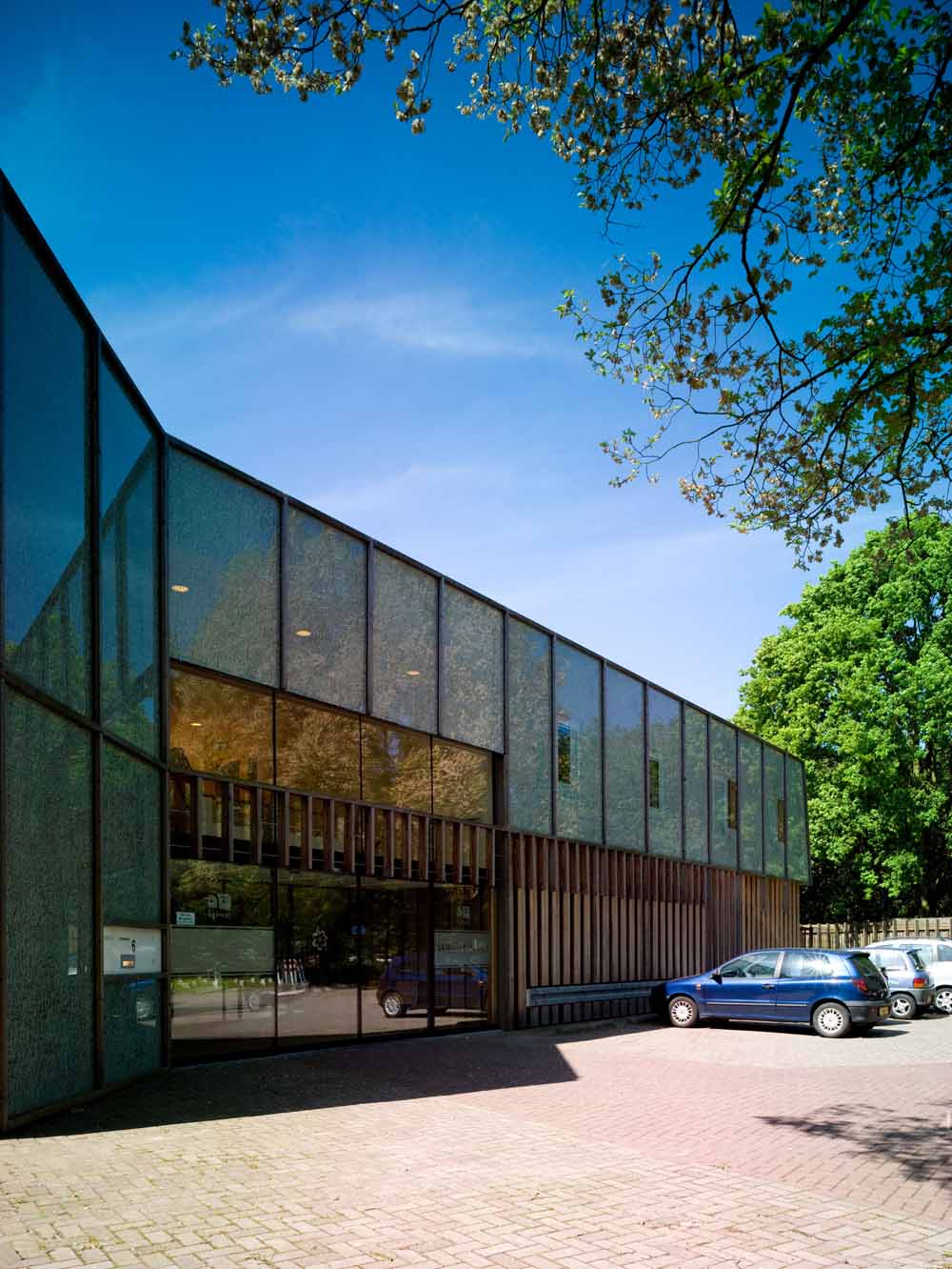 Thatch building by Möhn + Bouman Architects - Architizer