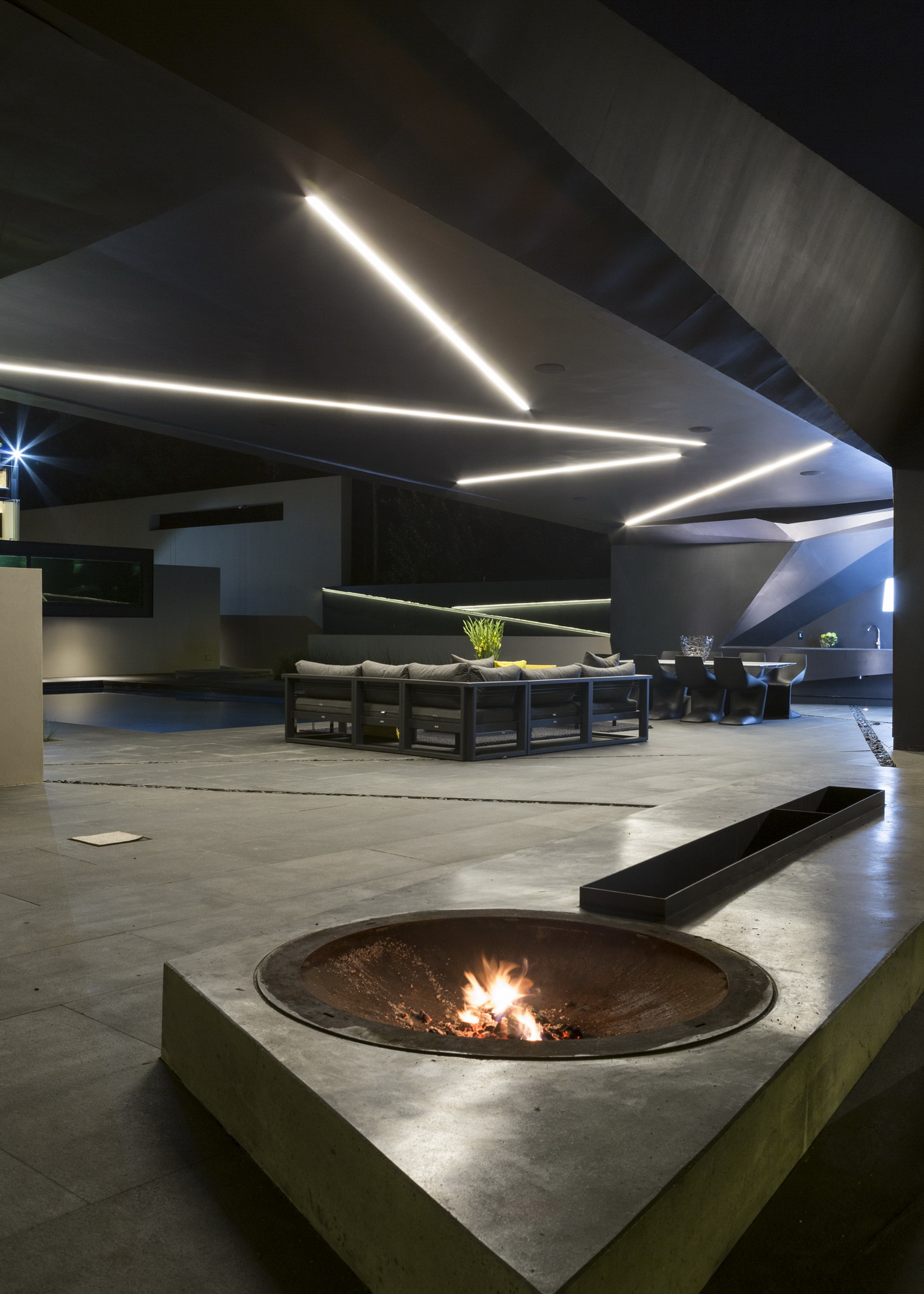 Kloof Road House by Nico van der Meulen Architects - Architizer