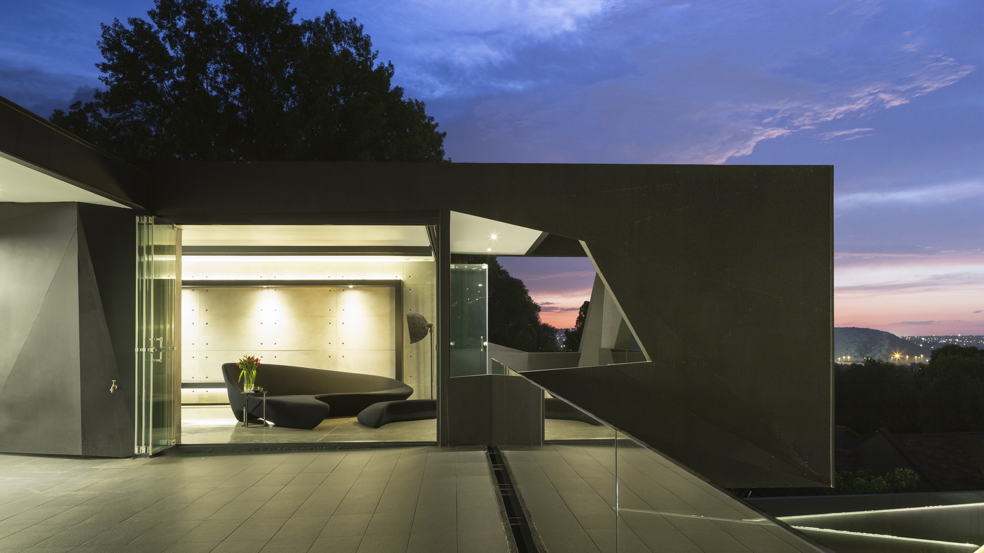 Kloof Road House by Nico van der Meulen Architects - Architizer