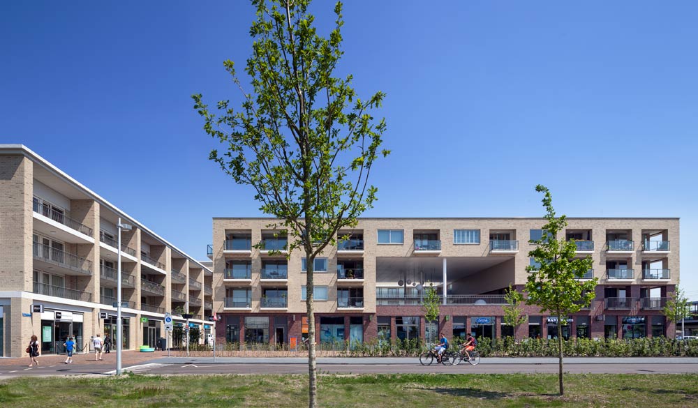 BP Rotterdam Refinery by GROUP A - Architizer