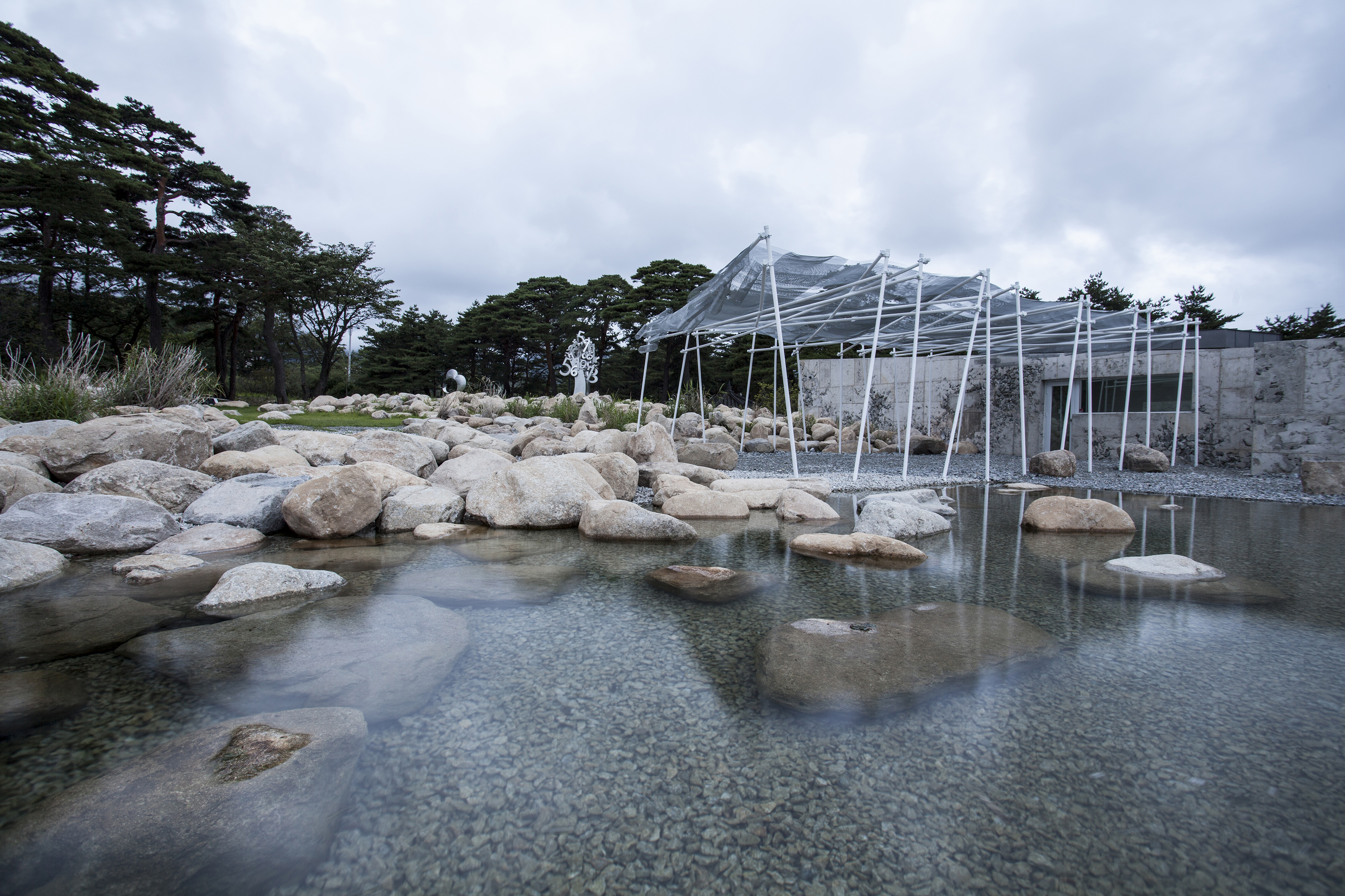 Idea 1317124: Bauzium Sculpture Gallery by Archium in South Korea ...