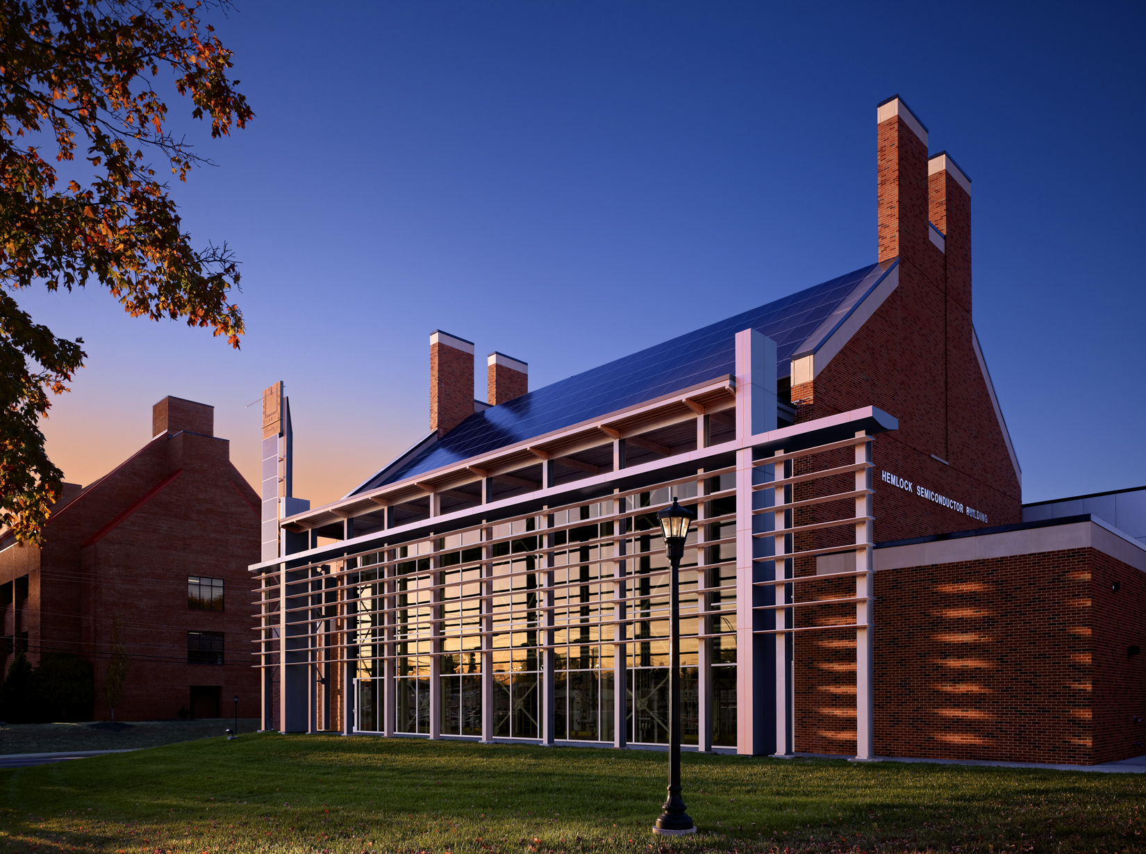 Hemlock Semiconductor Building at Austin Peay State University by Bauer ...
