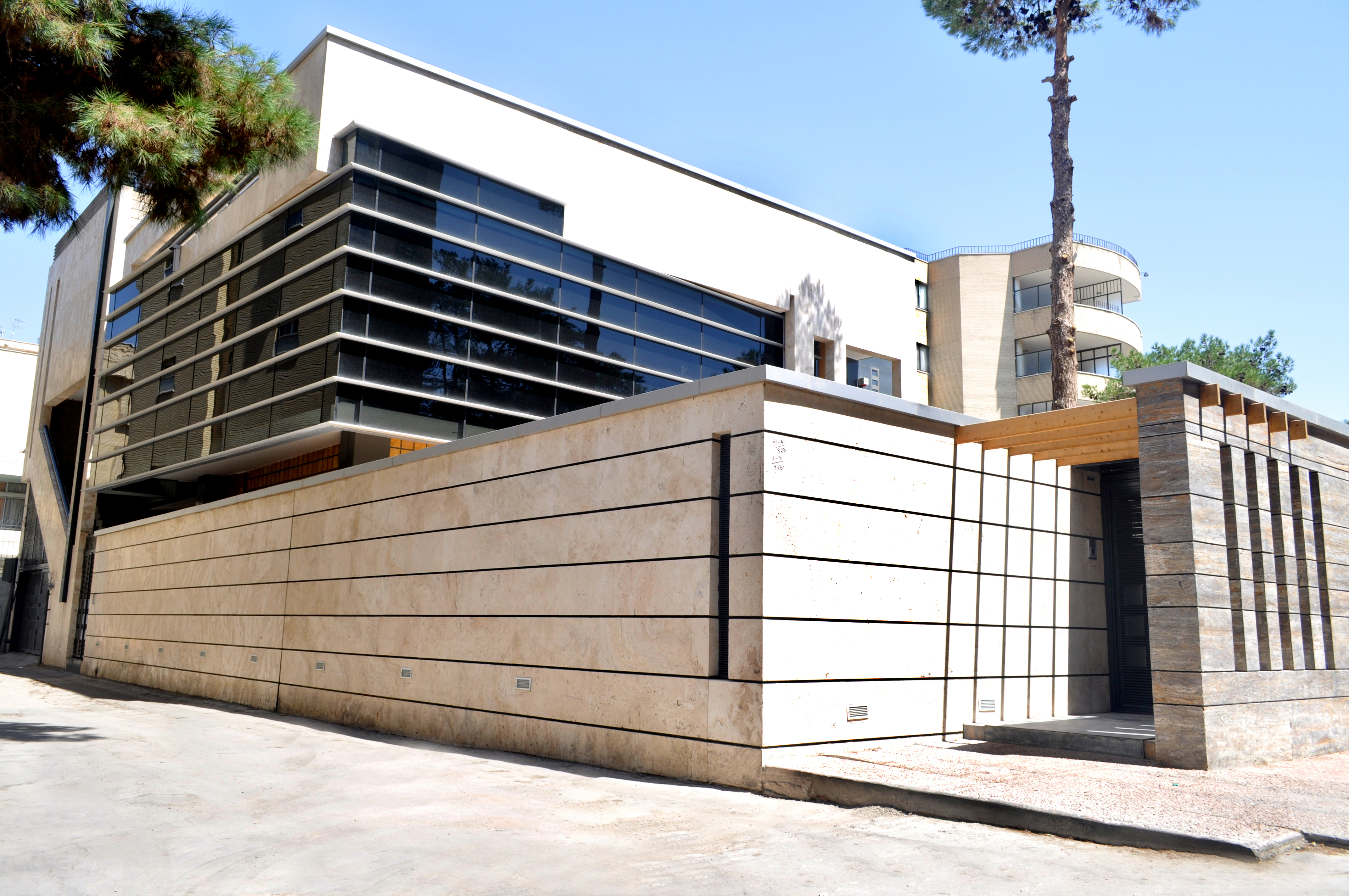 Sharbaf House by Sabat architects & planners - Architizer