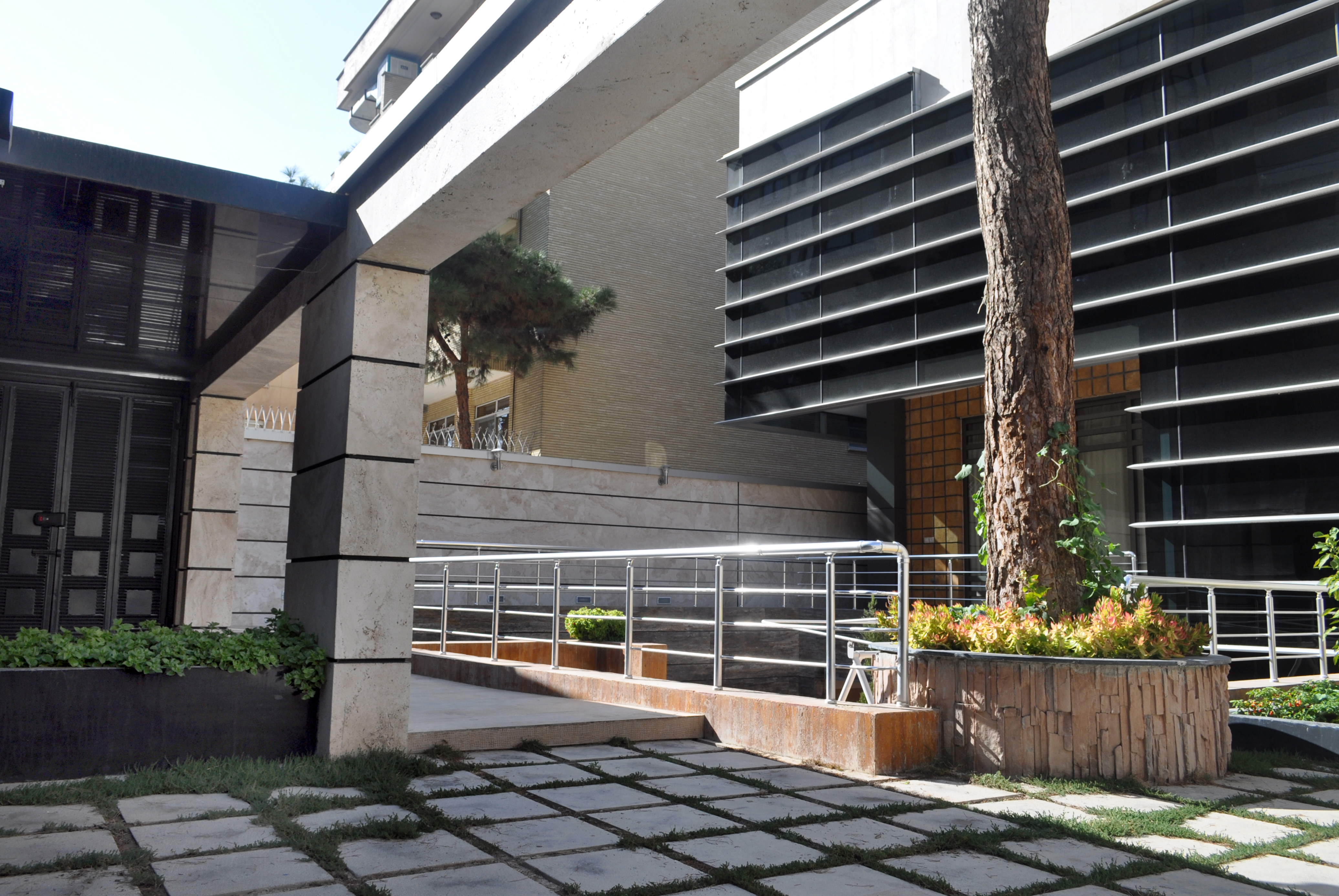 Sharbaf House by Sabat architects & planners - Architizer