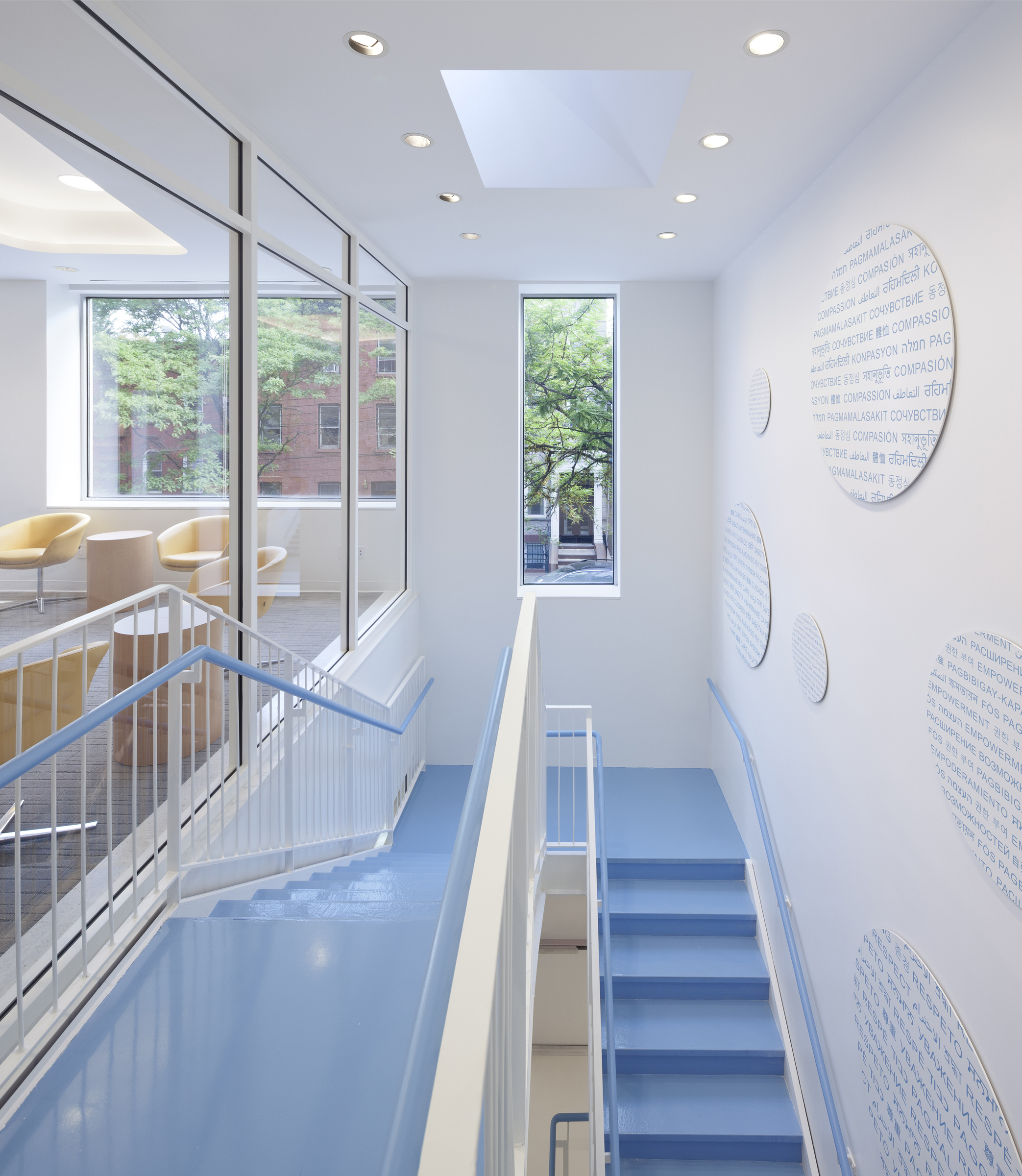 Planned Parenthood Queens by Stephen Yablon Architecture - Architizer