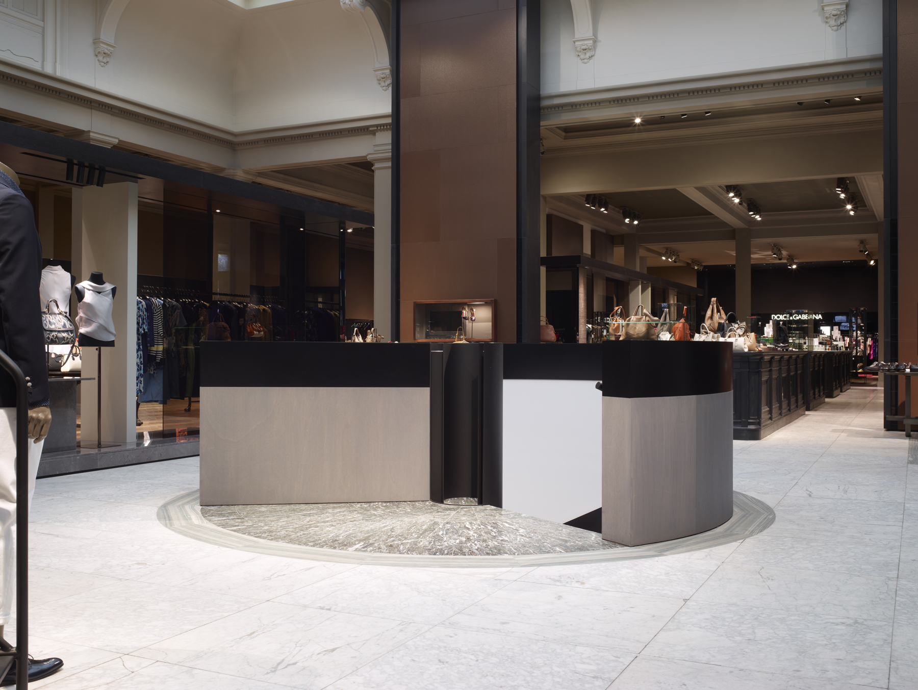 Idea 1325854: Verso, Multi-Brand Boutique in Antwerp, Belgium - Architizer