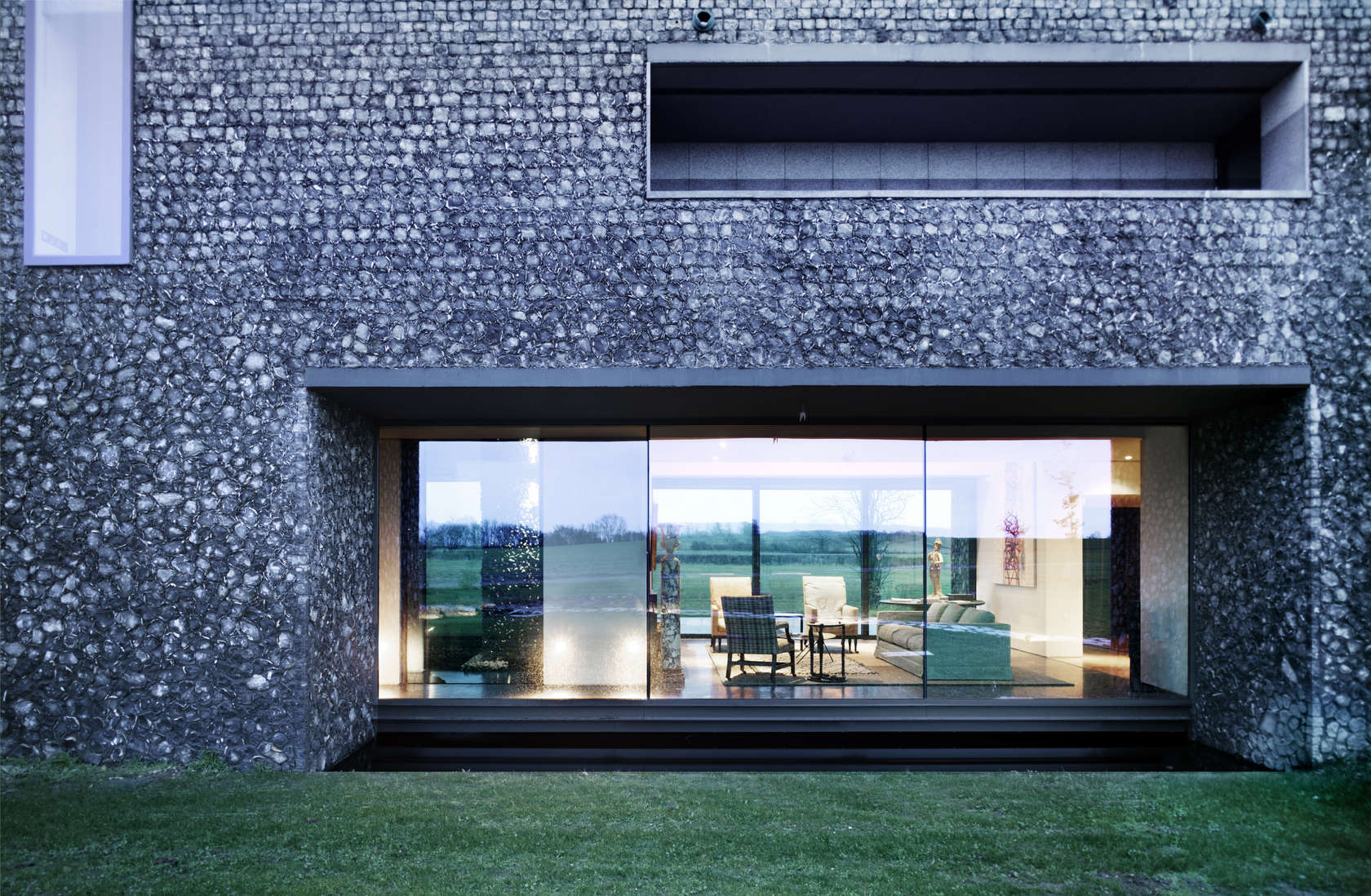 Flint, Stone and Pebbles: 7 Buildings That Marry Traditional ...